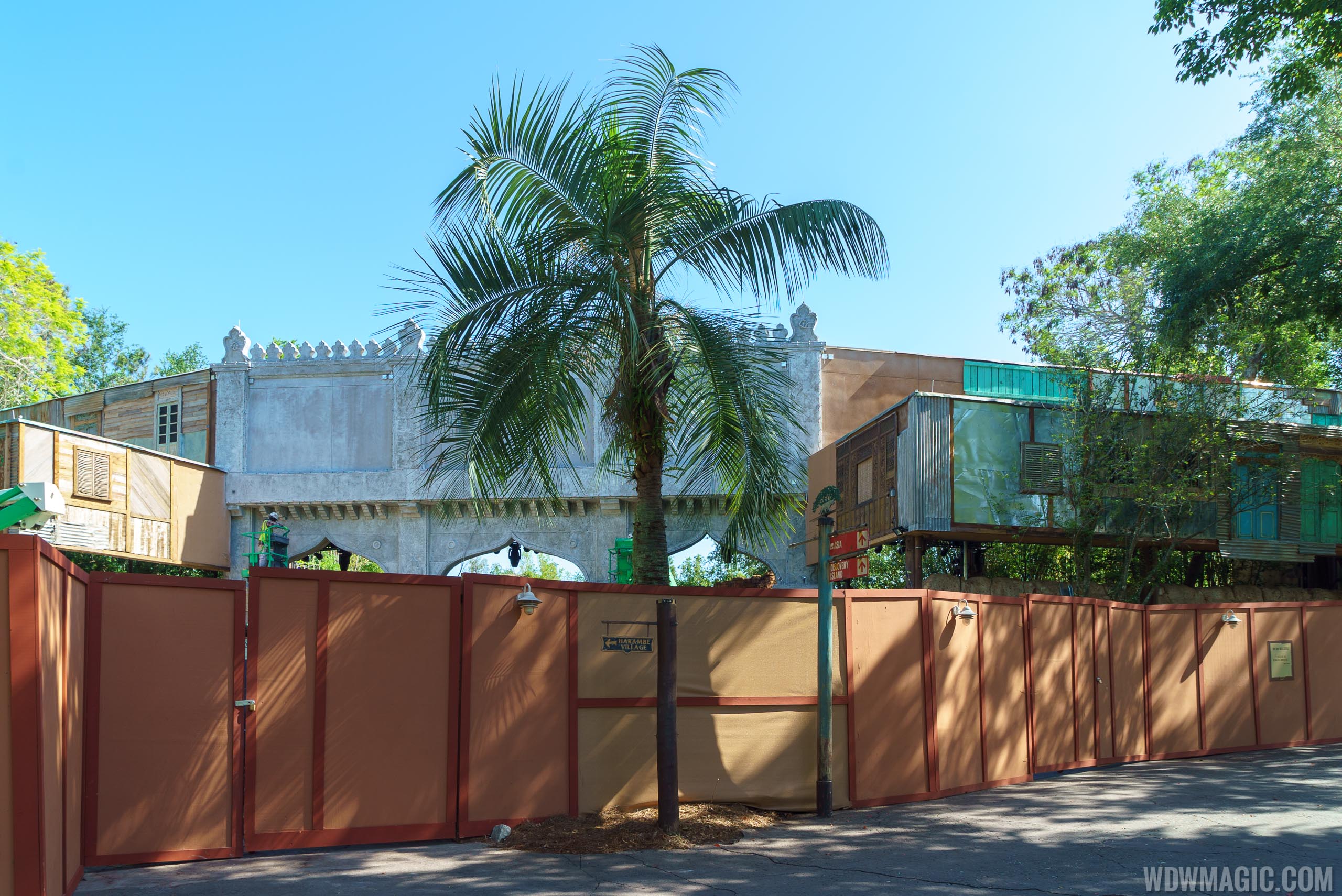 Caravan Stage entrance construction - Photo 5 of 9