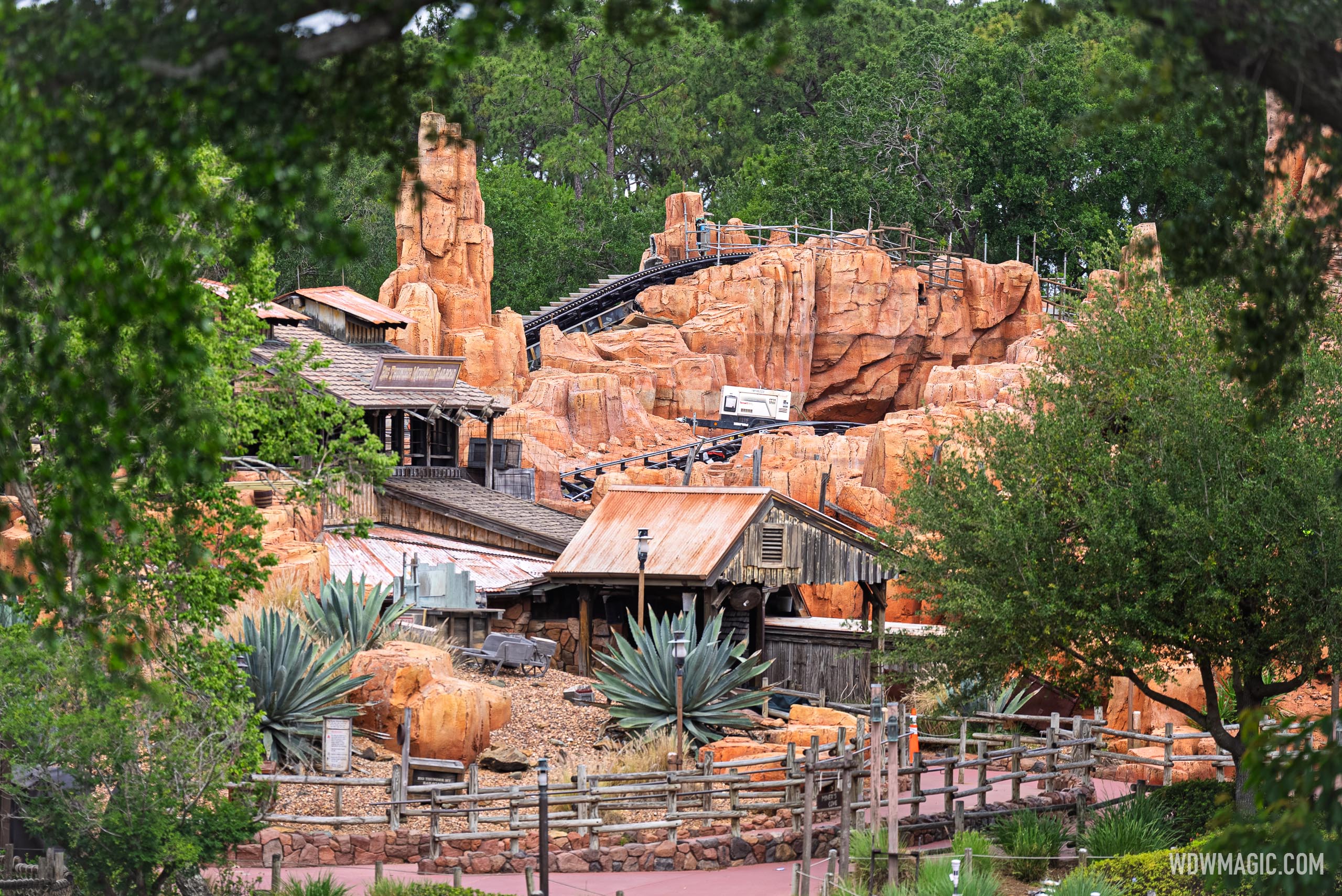 Big Thunder Mountain Logo
