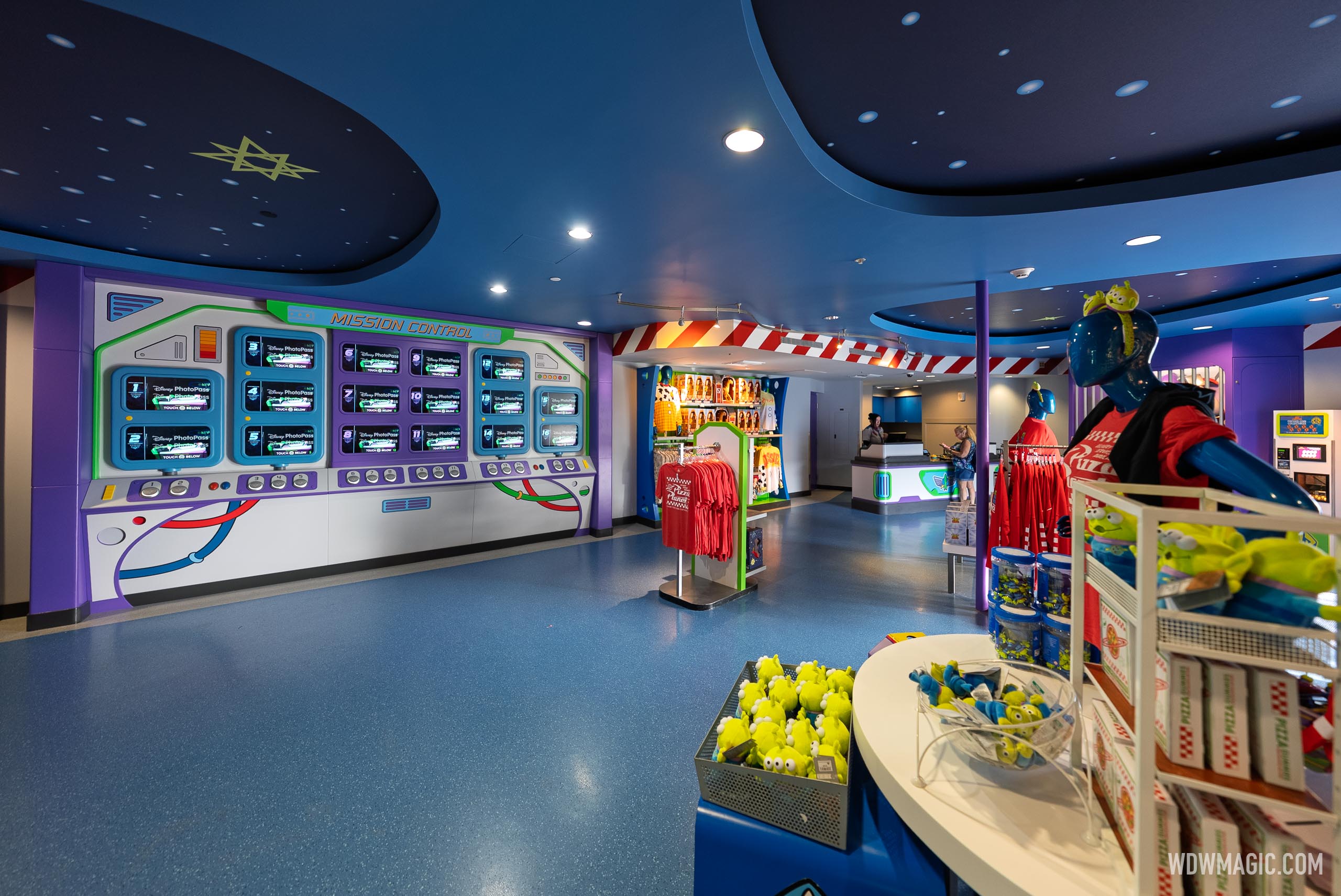 Inside the Updated Buzz Lightyear's Space Ranger Spin Photos Gift Shop ...