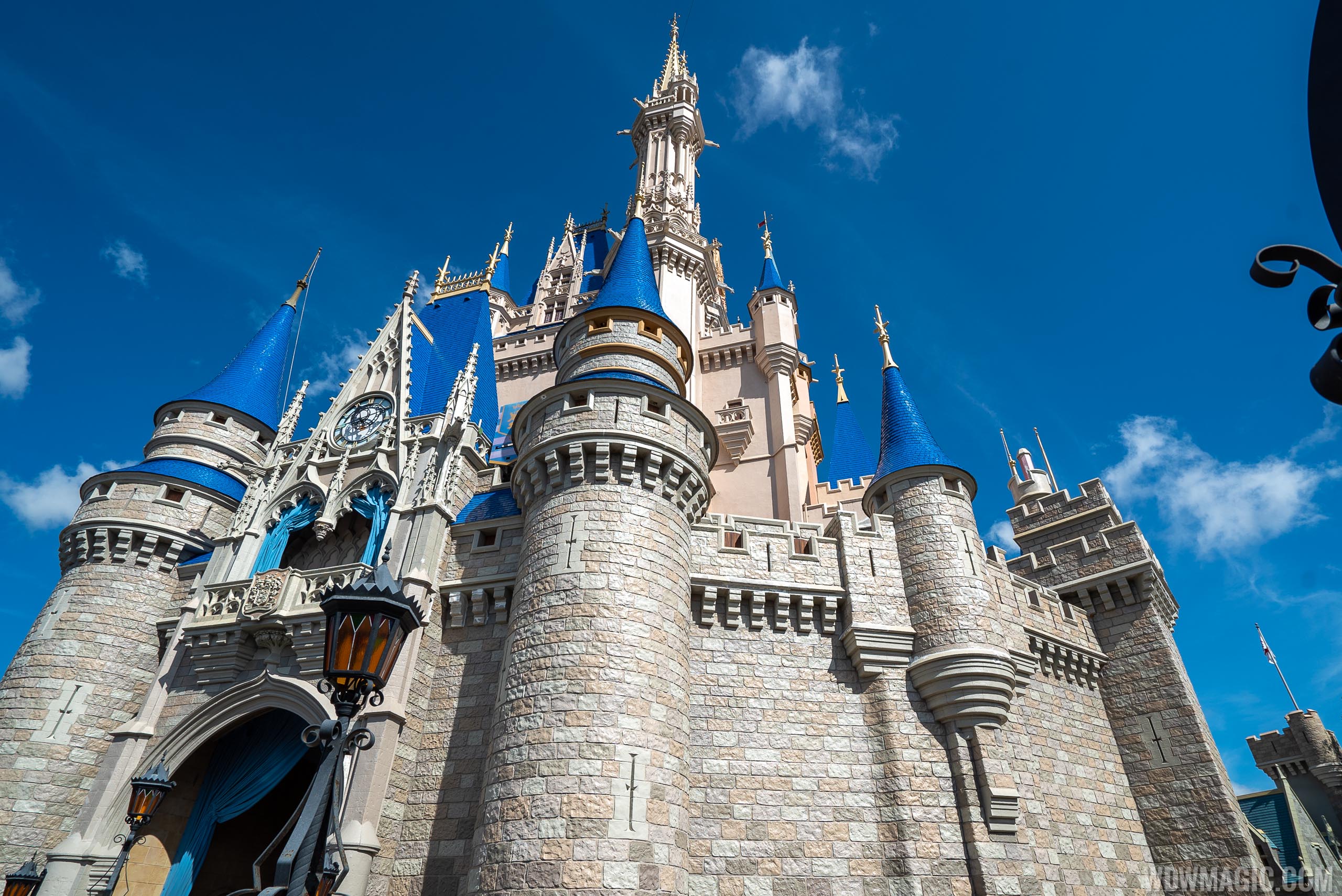 Cinderella Castle painting - March 15 2020 - Photo 3 of 10