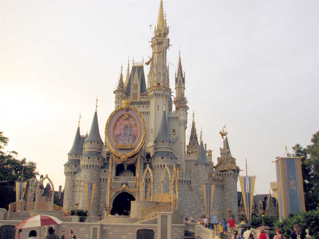 Cinderella Castle overlay removal