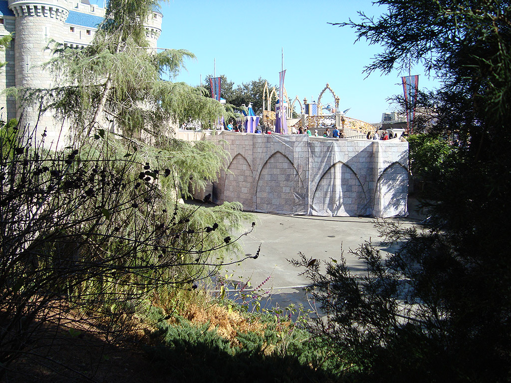 Cinderella Castle refurbishment photo update - water returning and ...