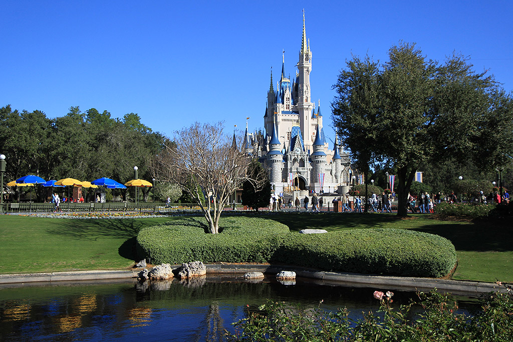 Cinderella Castle refurbishment update photos