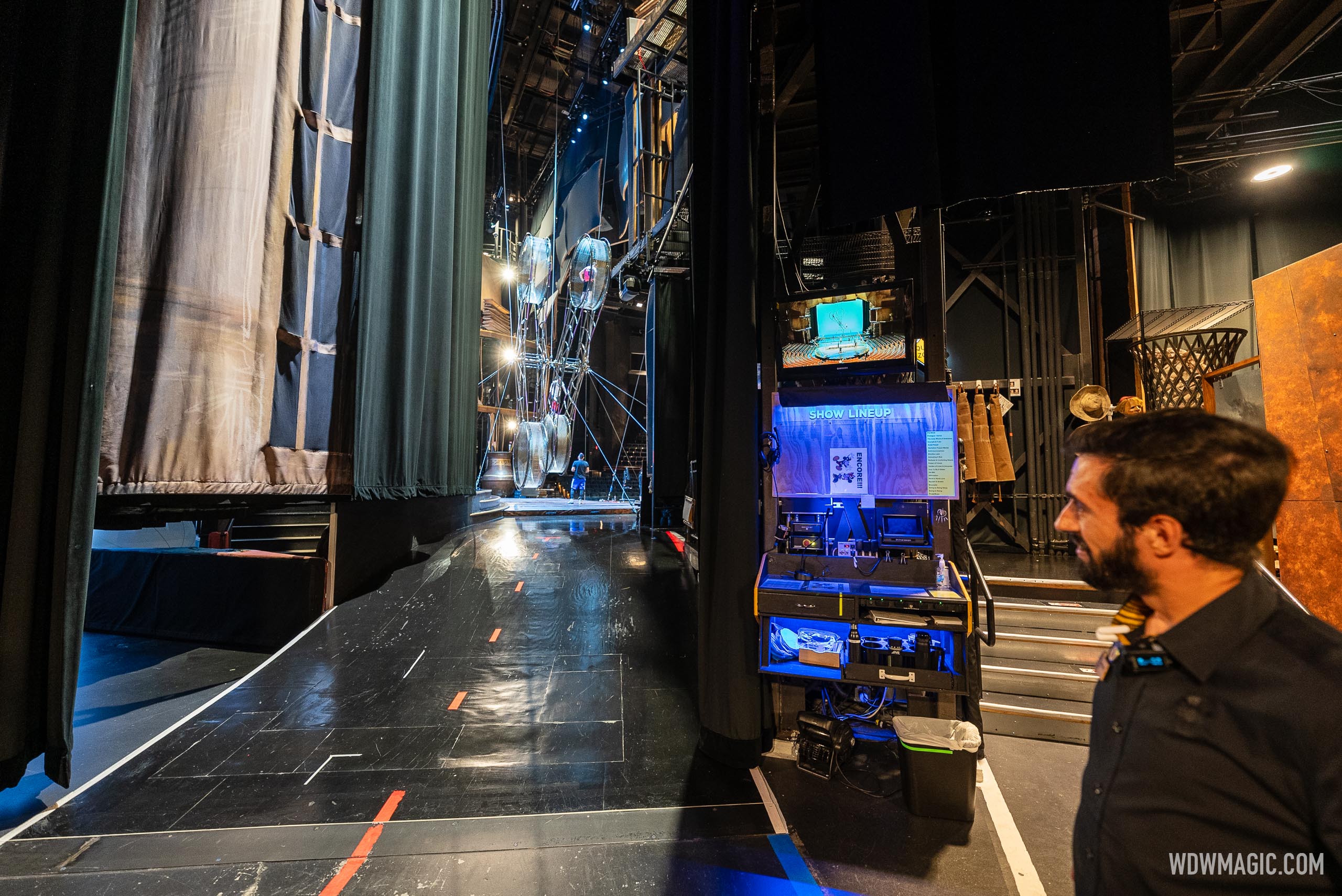 'Page to Stage Signature Experience' backstage tour at Drawn to Life by ...