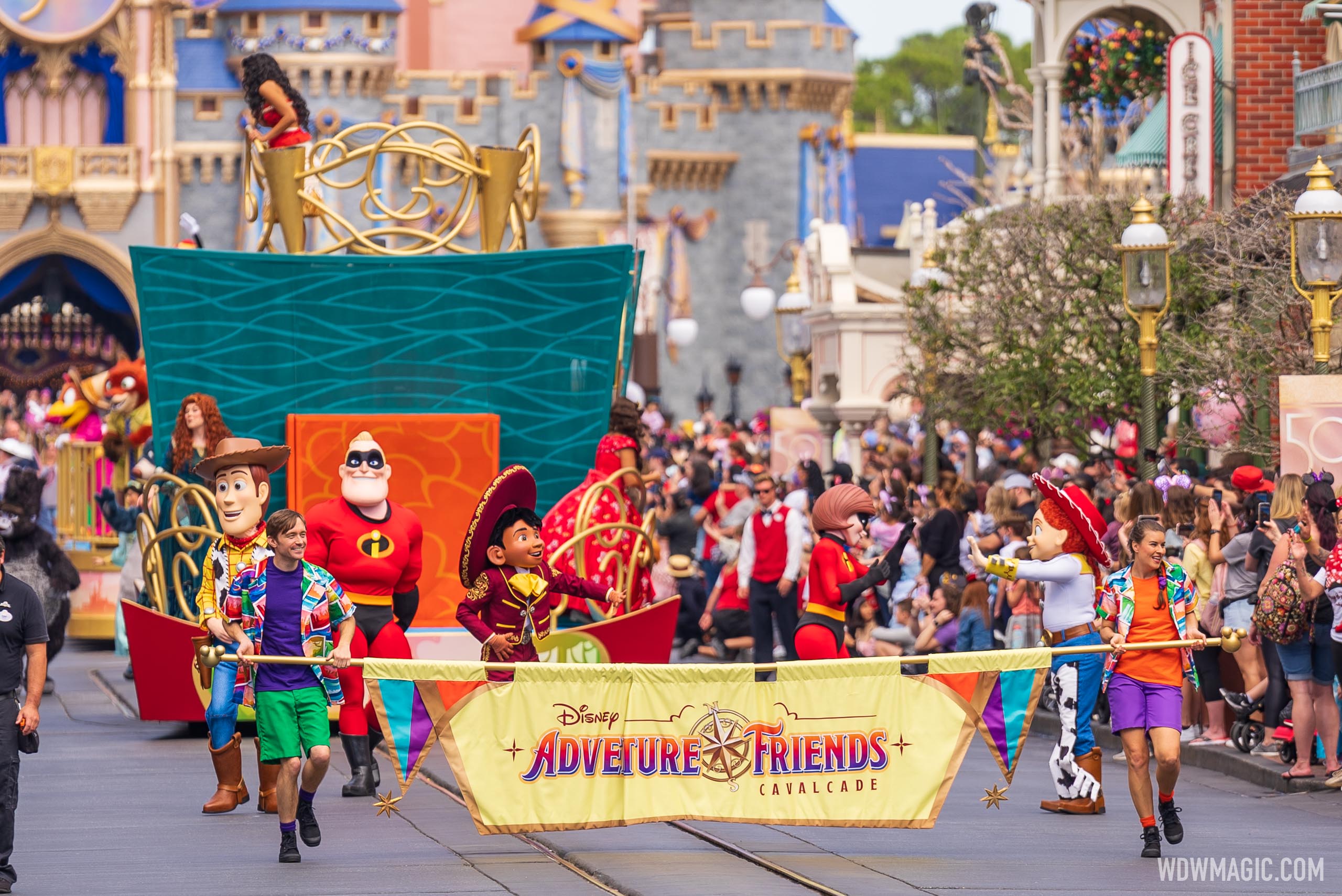 Disney Adventure Friends Cavalcade opening performance - Photo 10 of 20