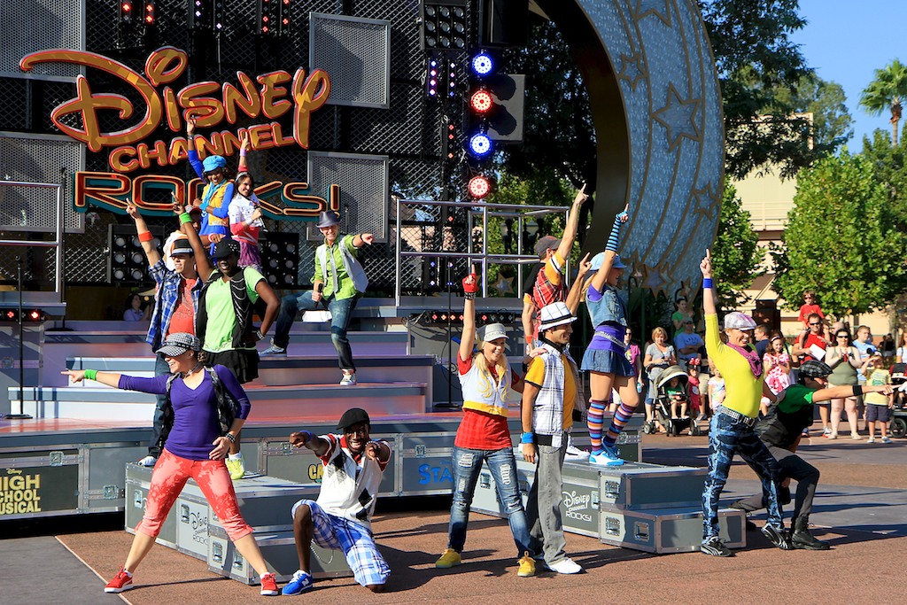 Opening day first performance - Photo 7 of 50