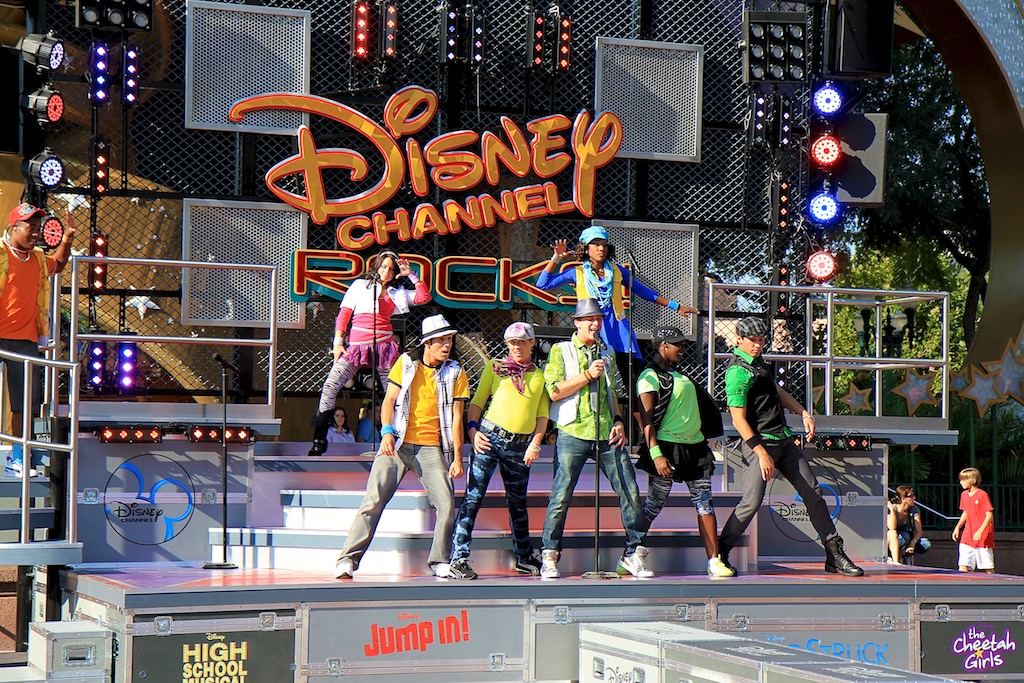 Opening day first performance - Photo 22 of 50