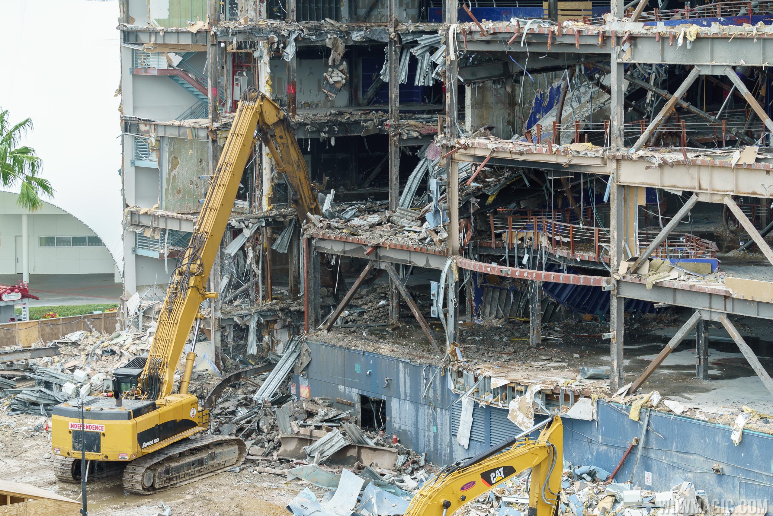 Disney Quest main building demolition - Photo 5 of 6