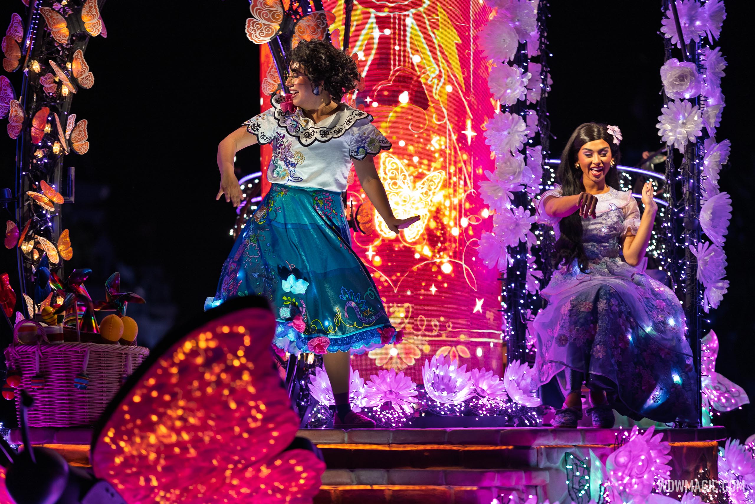 Magic Kingdom's Disney Starlight Parade in Pictures - Photo 17 of 80