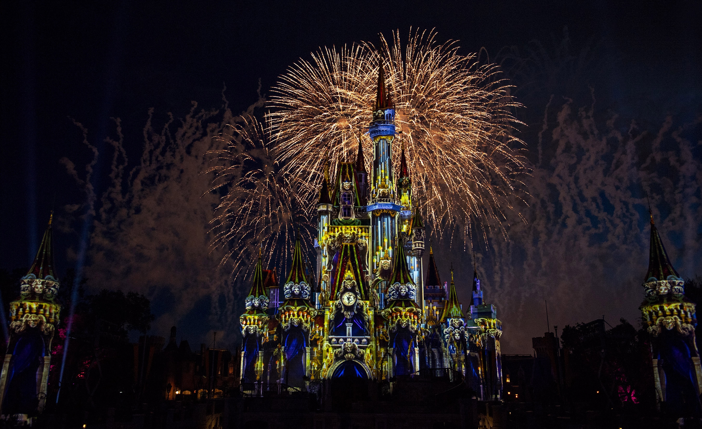 Disney's Not So Spooky Spectacular show - Photo 9 of 9