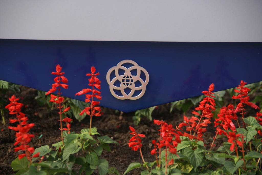 New main entrance area signs - Photo 2 of 3