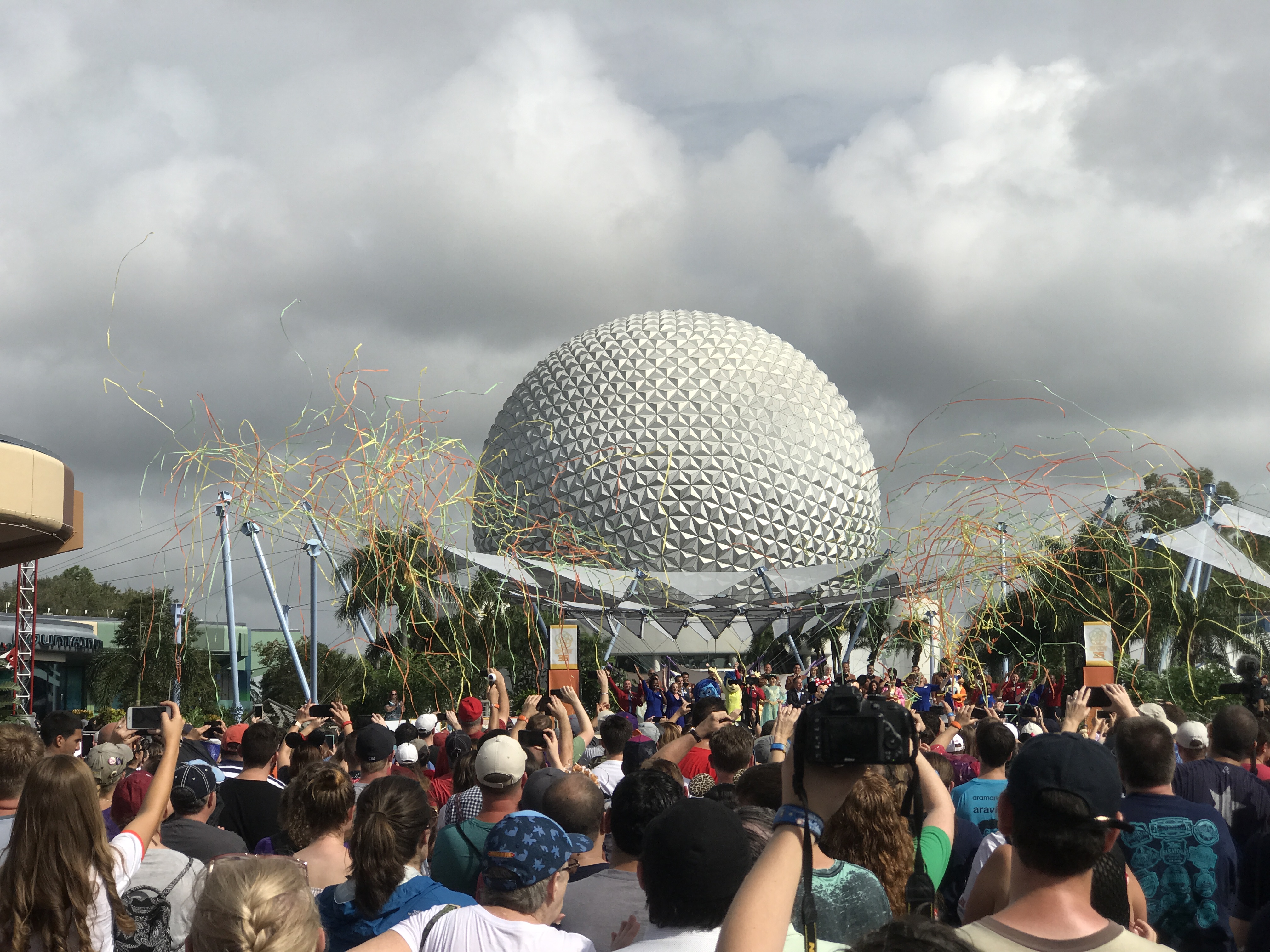 VIDEO - Epcot celebrates its 35th anniversary with ceremony on Future ...