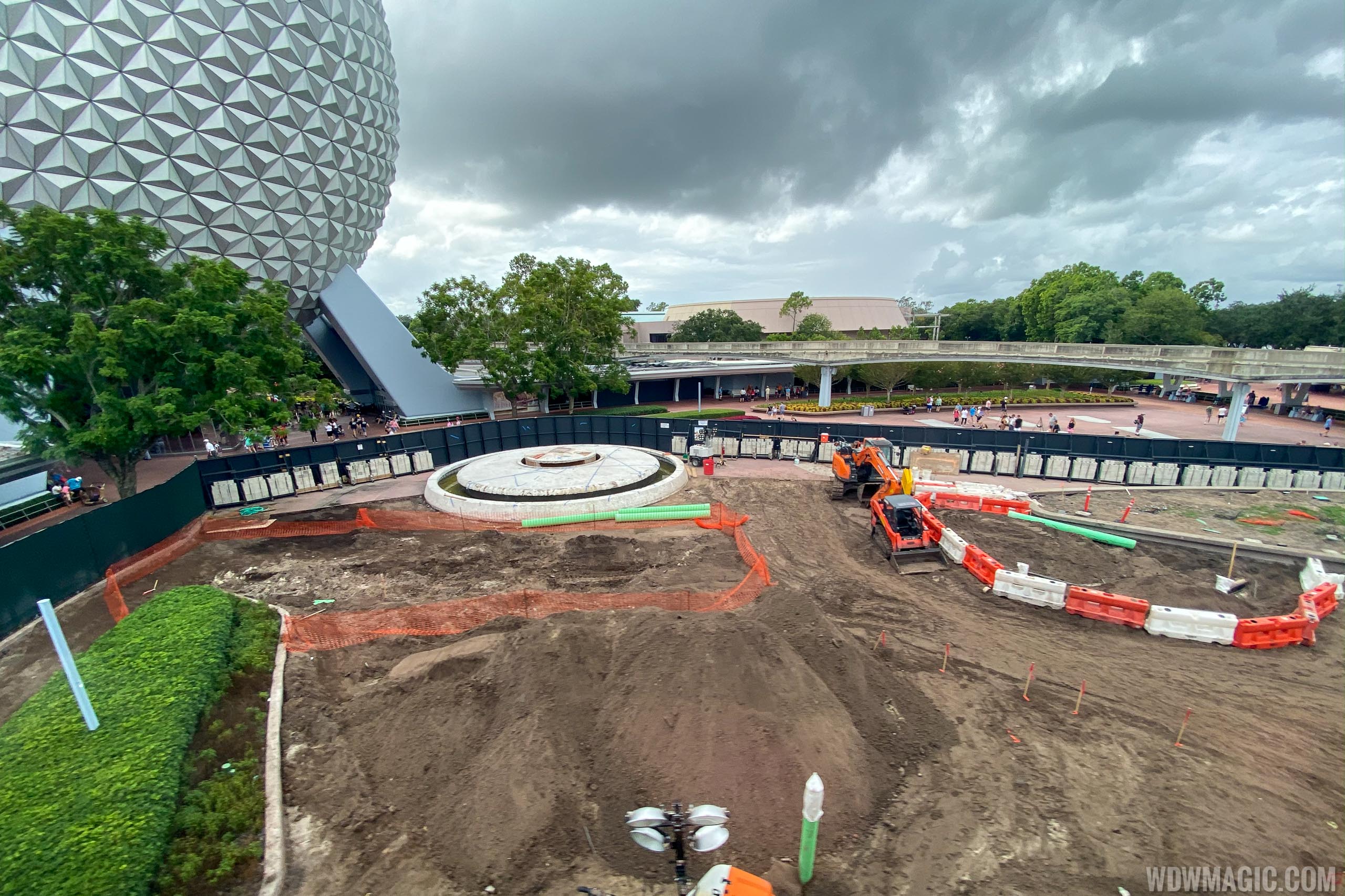 Epcot central area construction - October 2019 - Photo 4 of 13