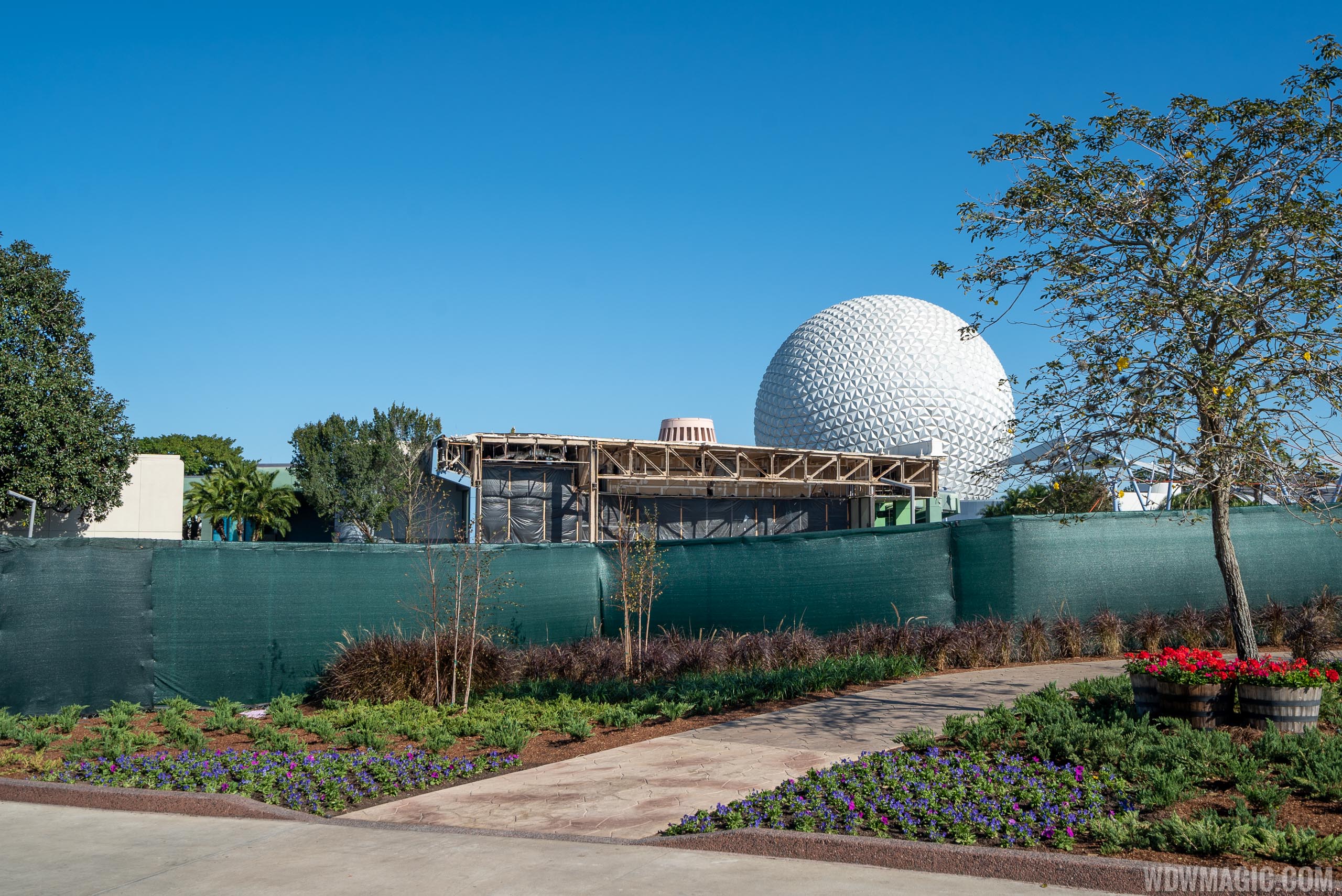 Epcot Future World West Demolition and Construction Walls - January 21 ...