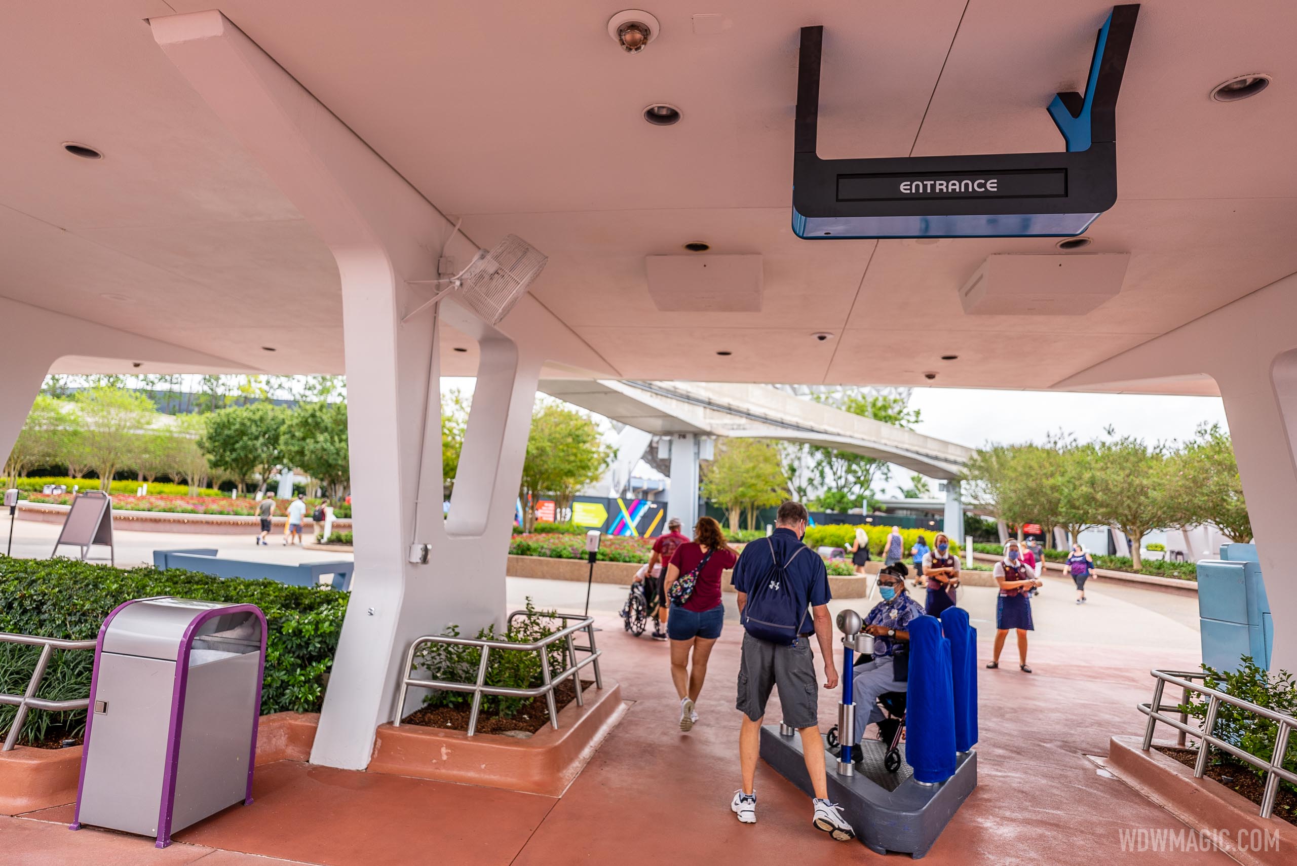 EPCOT's new tapstyle entrance signs - Photo 4 of 5