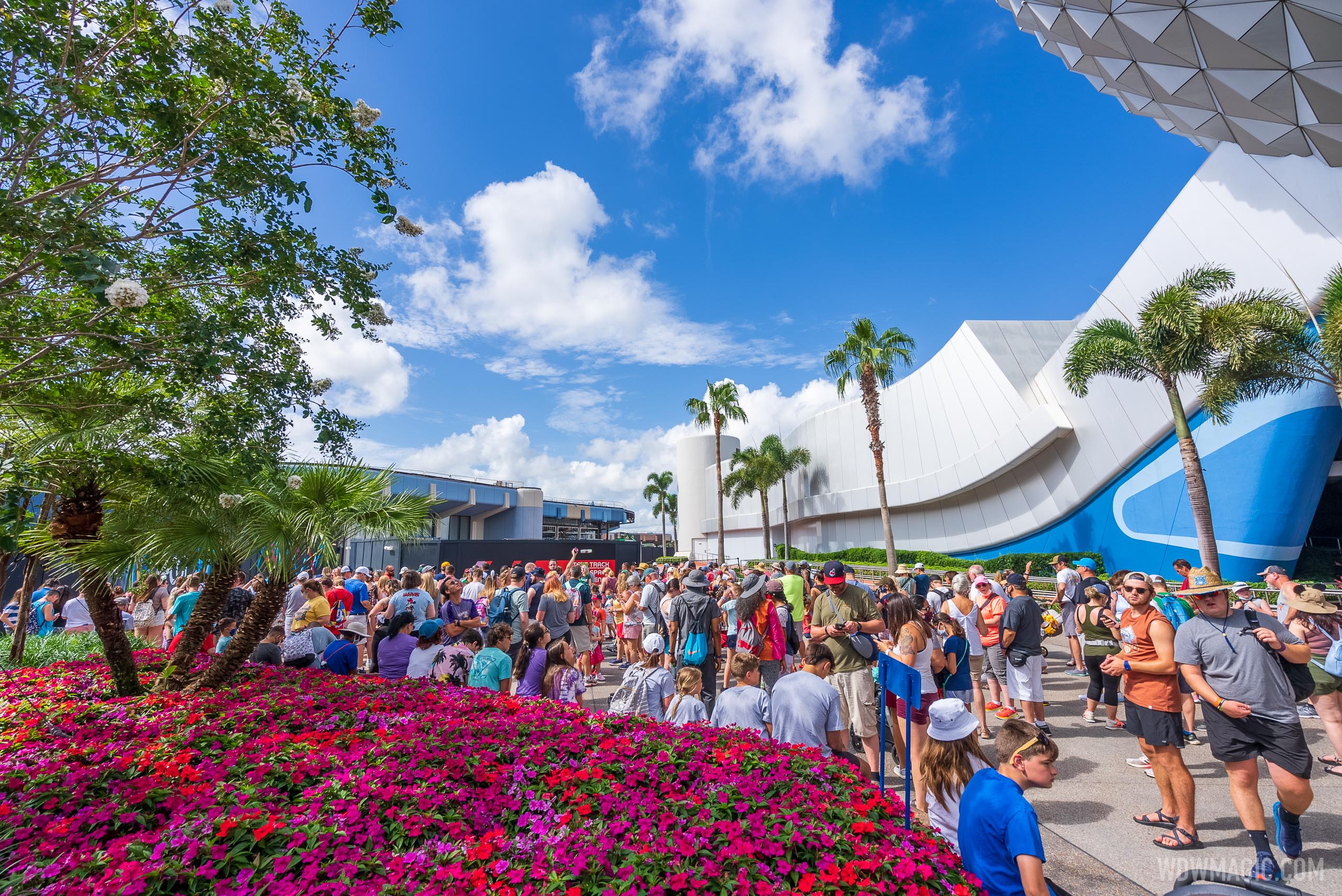 EPCOT rope drop June 8 2021 - Photo 2 of 11