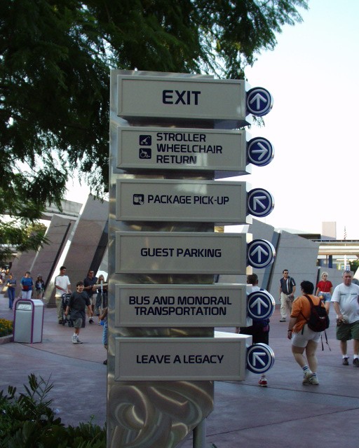 New directional signs at Epcot