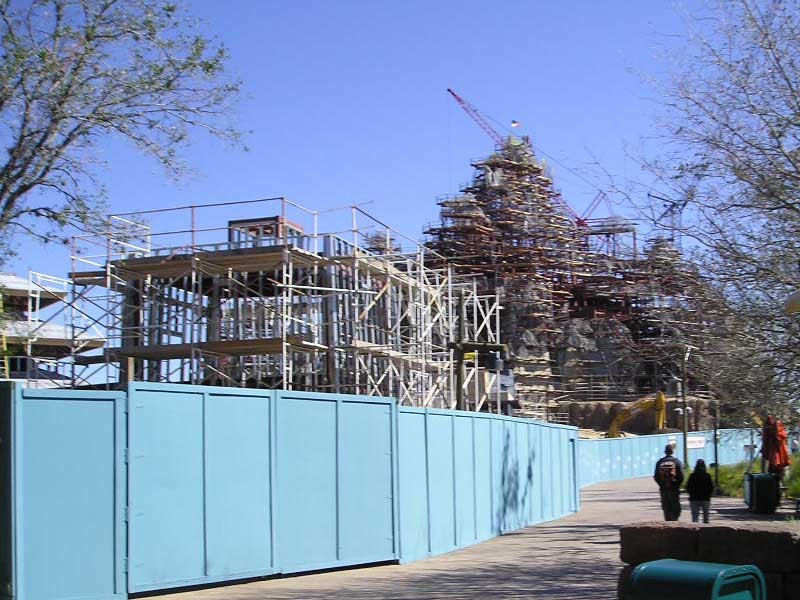 Expedition Everest construction - Photo 3 of 7