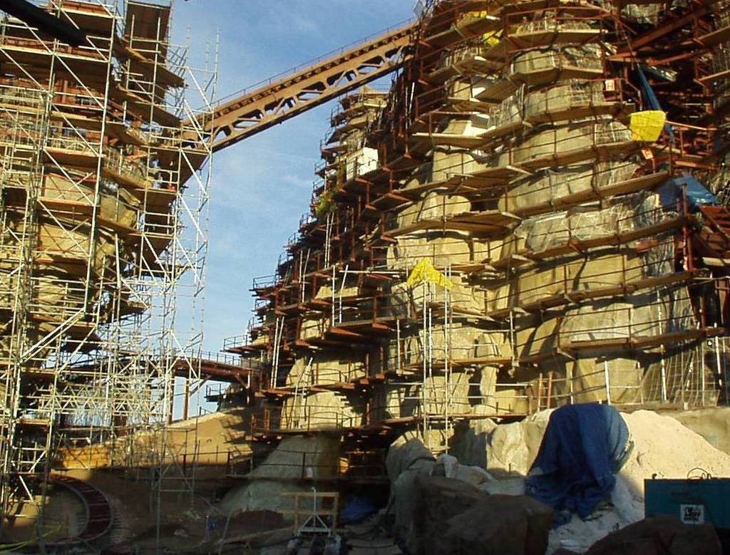 Expedition Everest construction