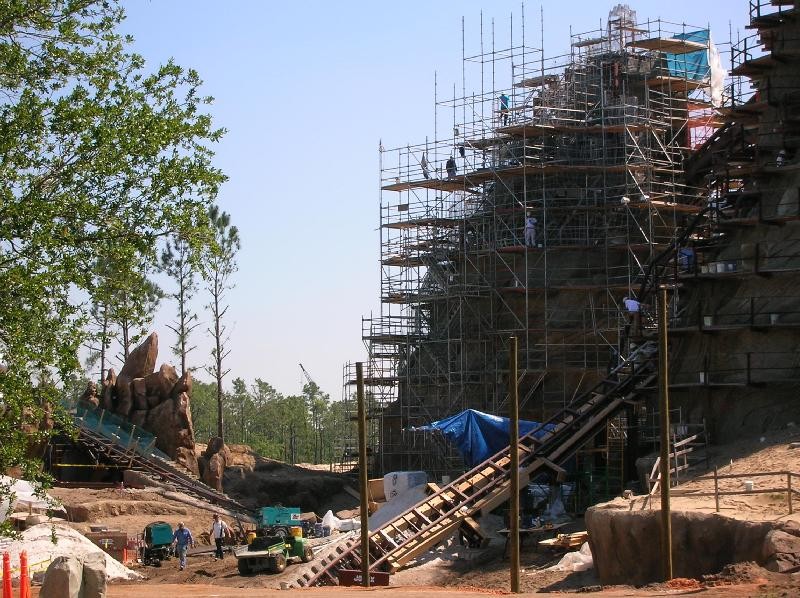Expedition Everest construction - Photo 5 of 5