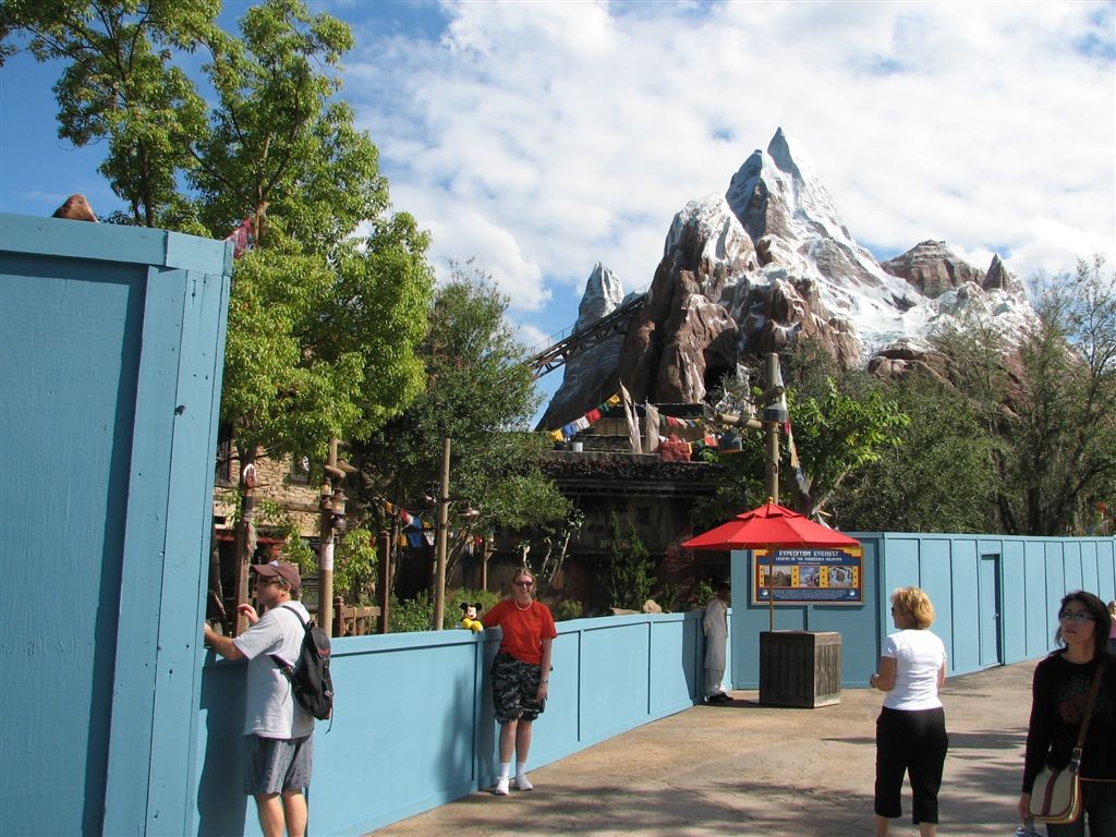 Expedition Everest construction - Photo 14 of 44