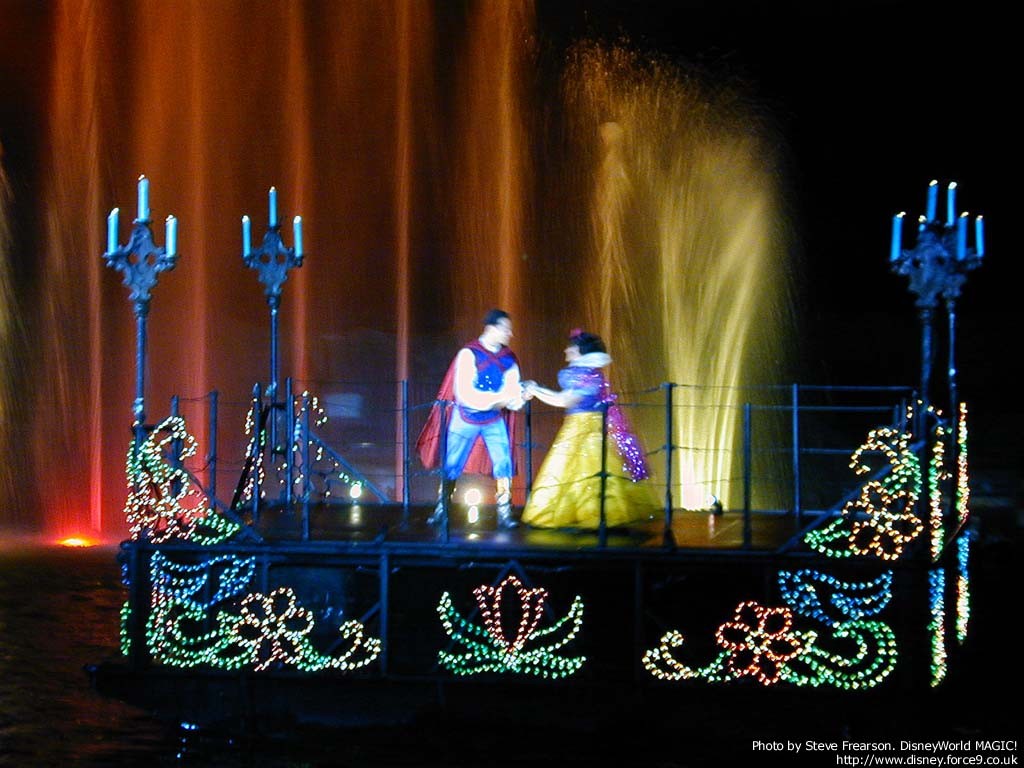 Fantasmic show - Photo 3 of 7