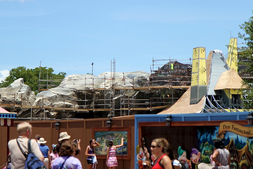 PHOTOS - Latest look at the Fantasyland construction site