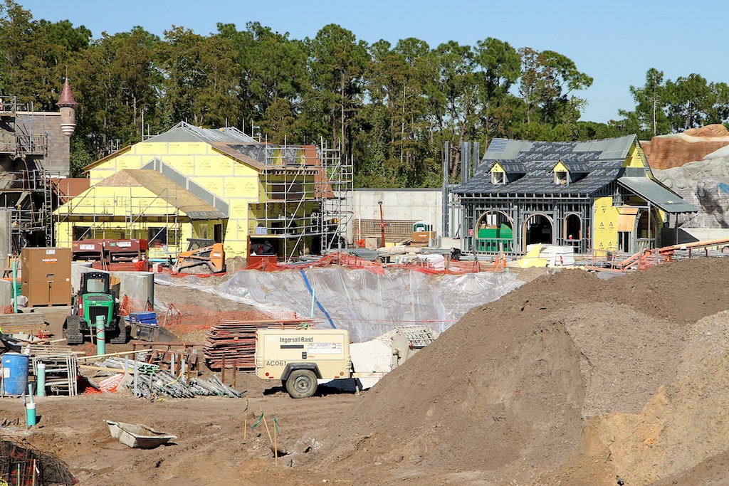 Construction site - Photo 16 of 22