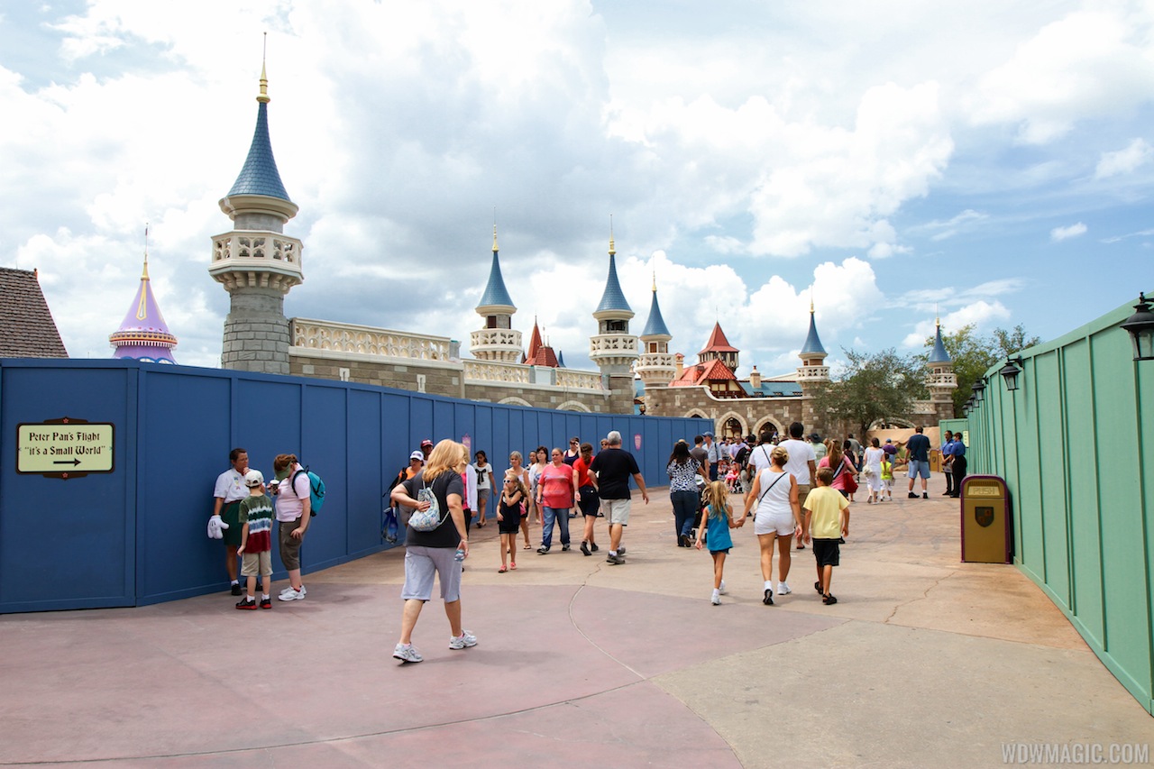Fantasyland Enchanted Forest castle wall - Photo 27 of 27