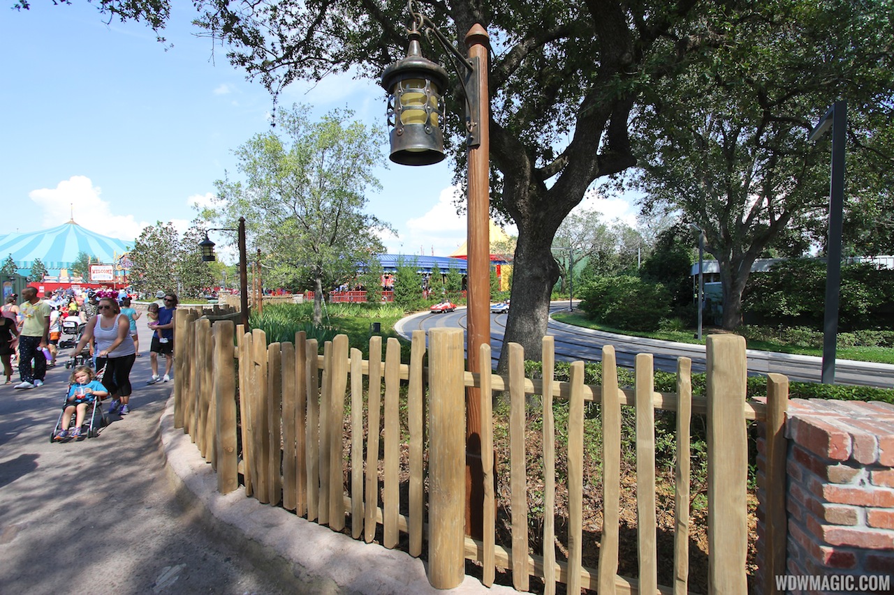 Storybook Circus to Tomorrowland fencing - Photo 2 of 4