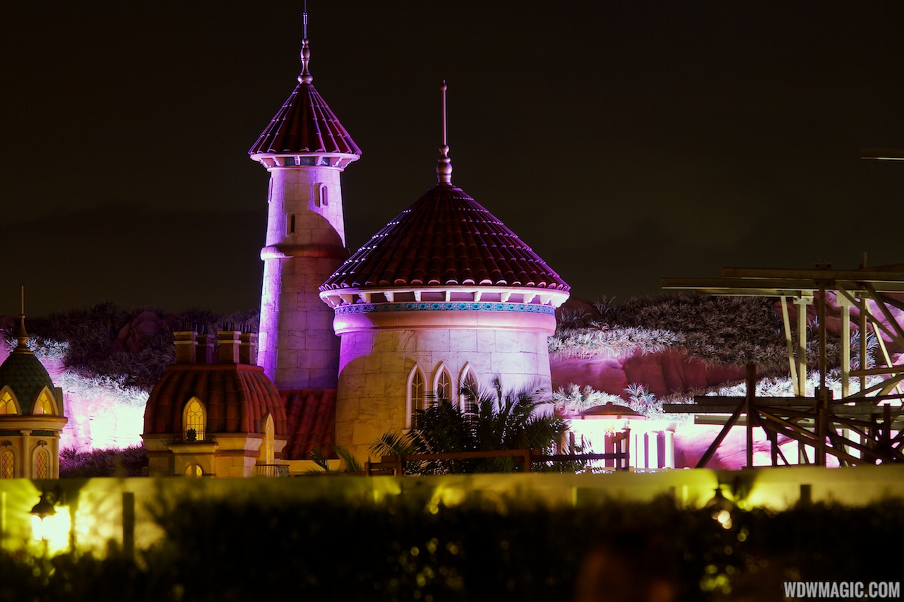 PHOTOS - An after-dark look at the new Fantasyland lighting schemes