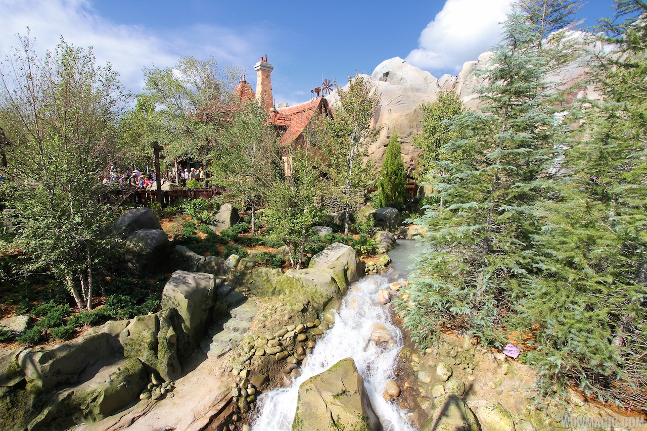 Fantasyland soft opening - Photo 39 of 43