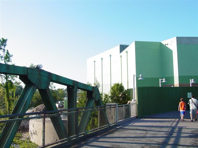 Finding Nemo - The Musical construction