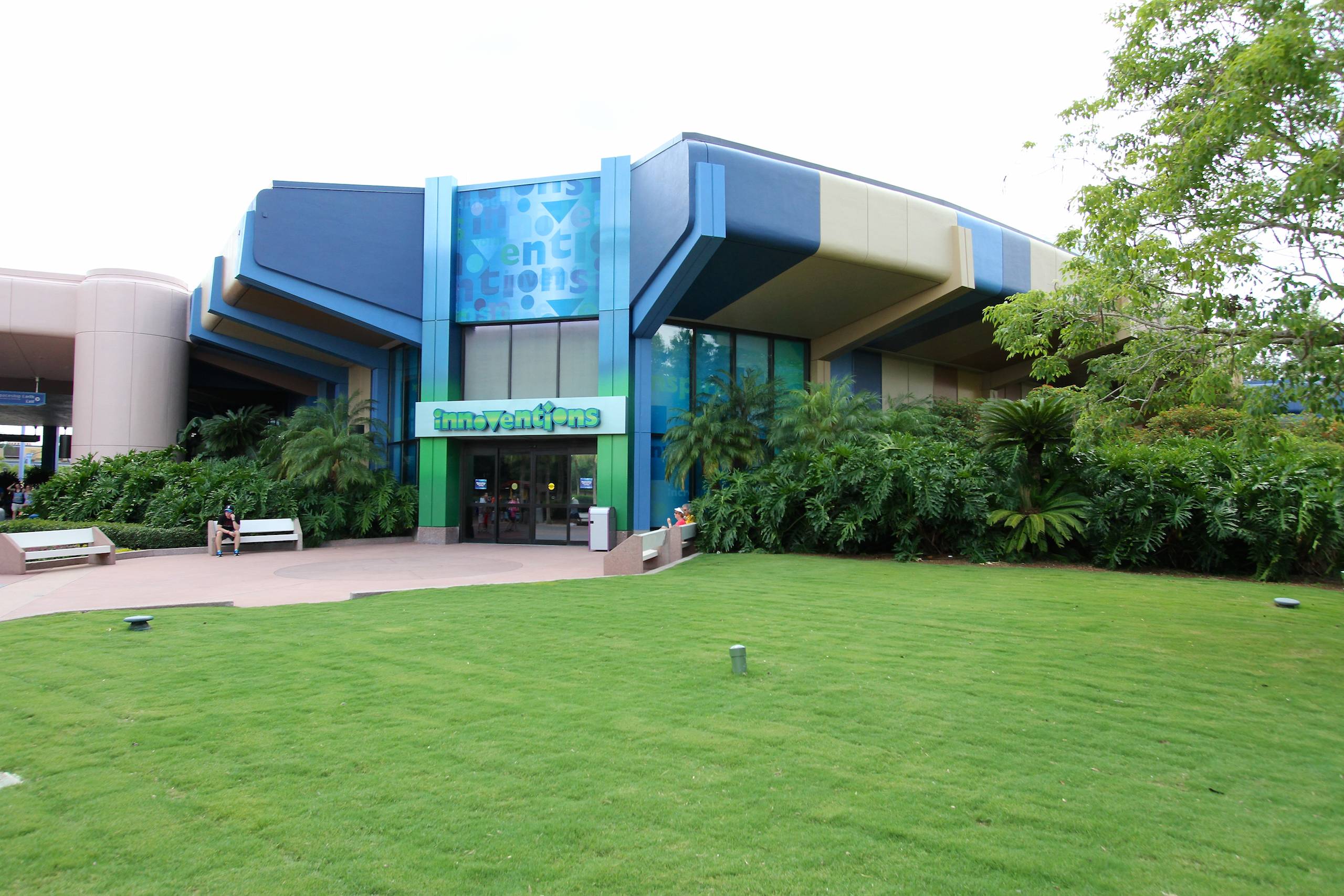 New Future World paint scheme - Photo 9 of 15