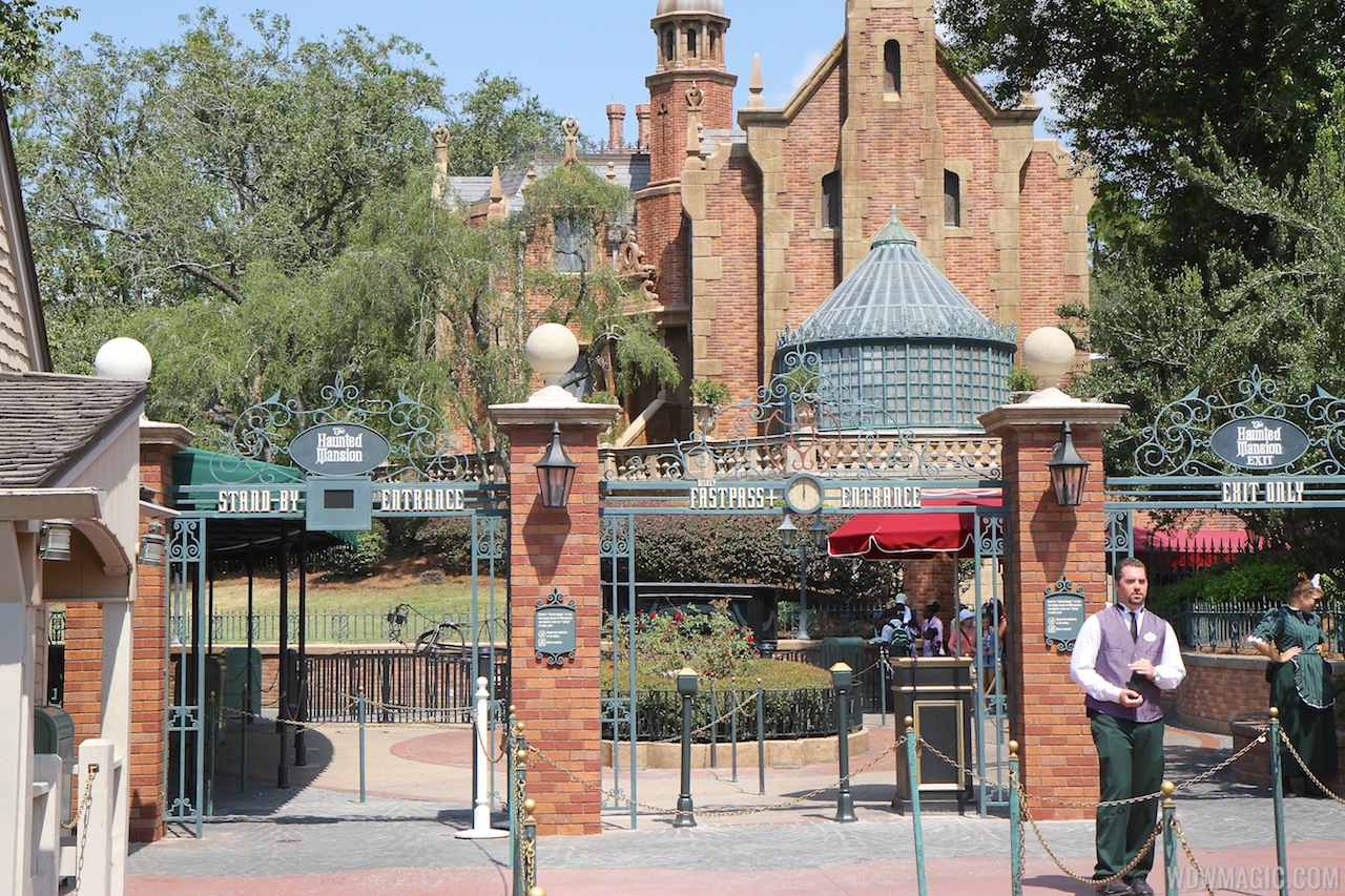 PHOTOS - New entrance signs installed for Standby and FastPass+ at the ...