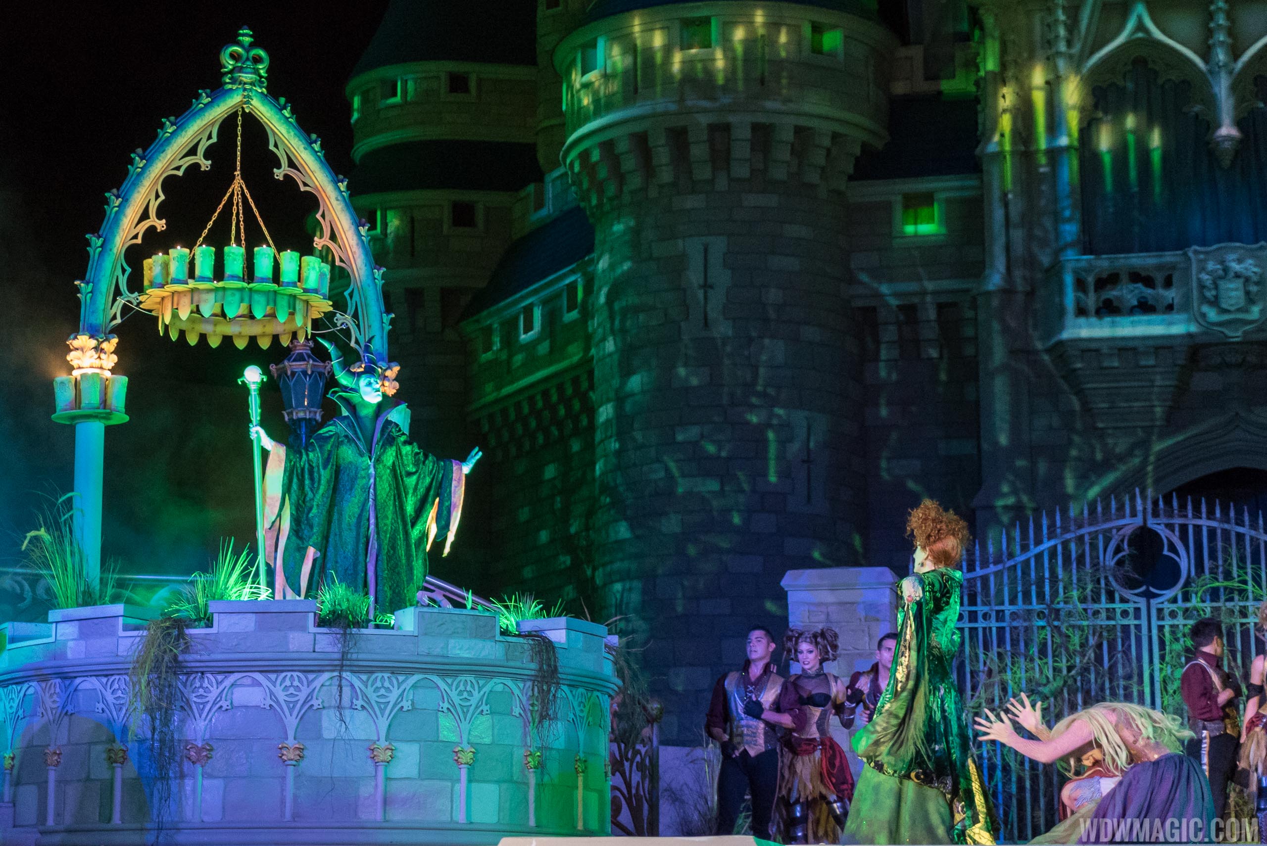 Hocus Pocus Villain Spelltacular opening night show - Photo 11 of 26