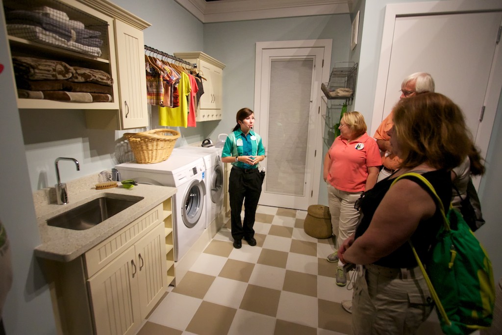 Vision House - Photo 11 of 18