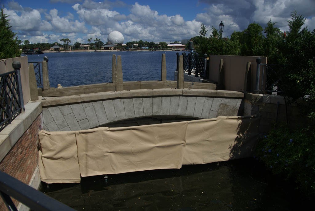 Italy Isola bridge nears completion