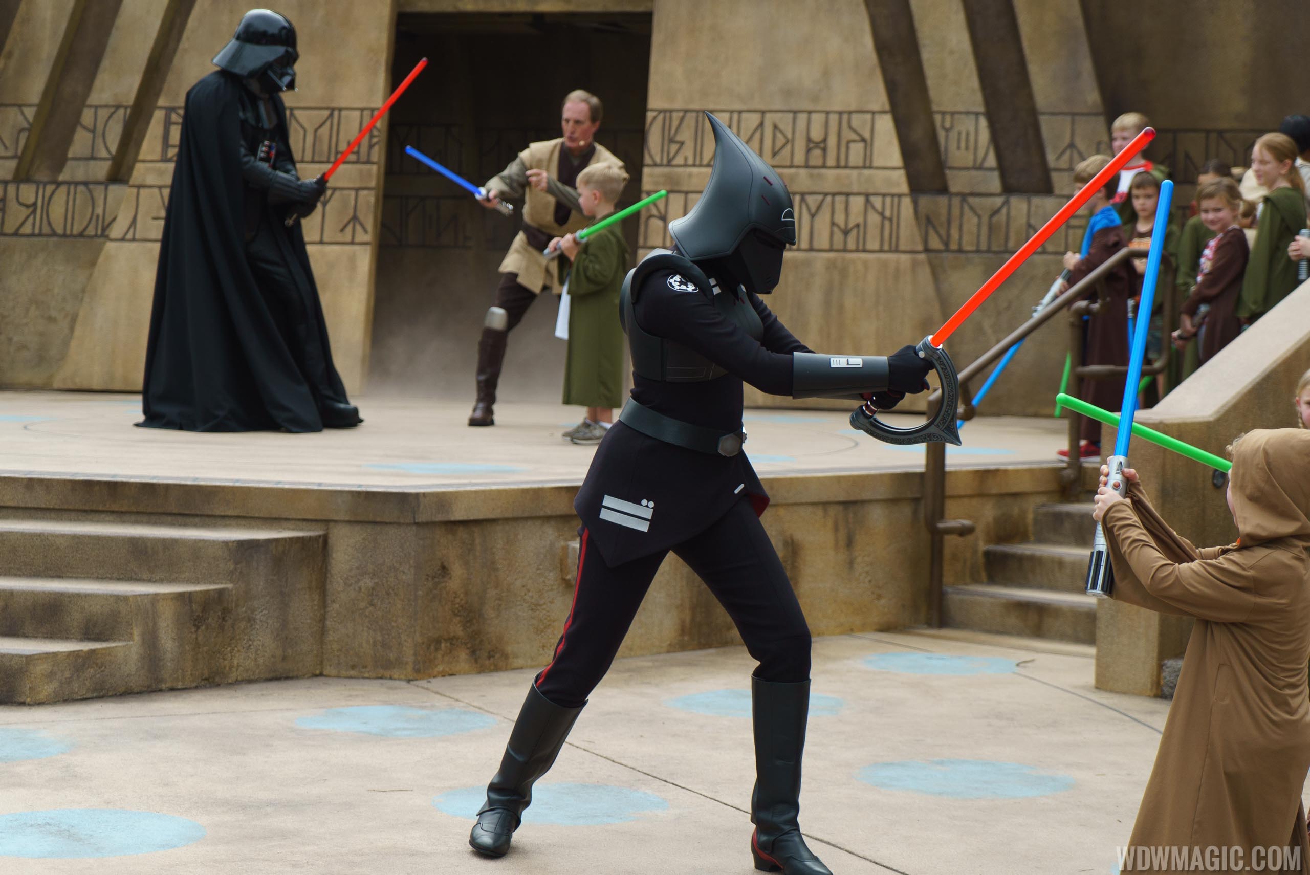 VIDEO - Jedi Training Trials of the Temple arrives at Disney's ...