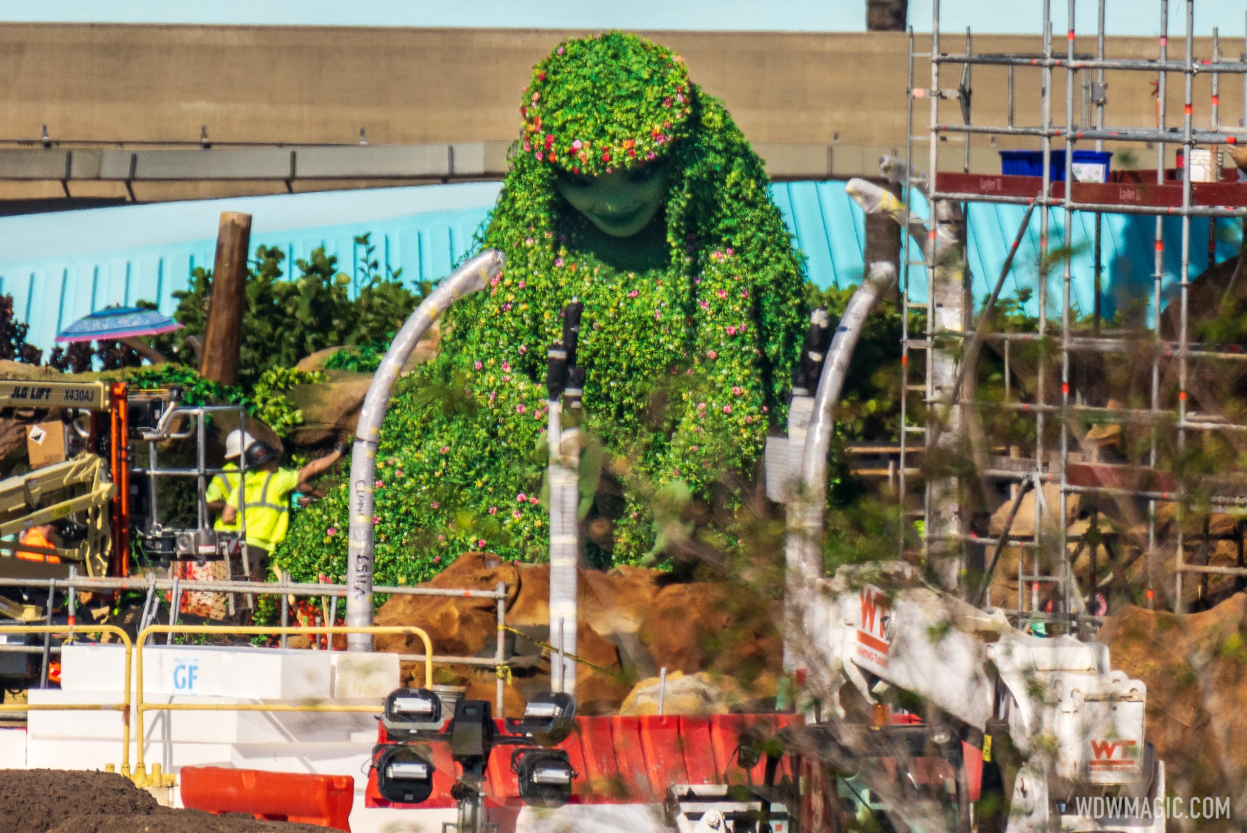 Views of Te Fiti in position at Journey of Water Inspired by Moana ...