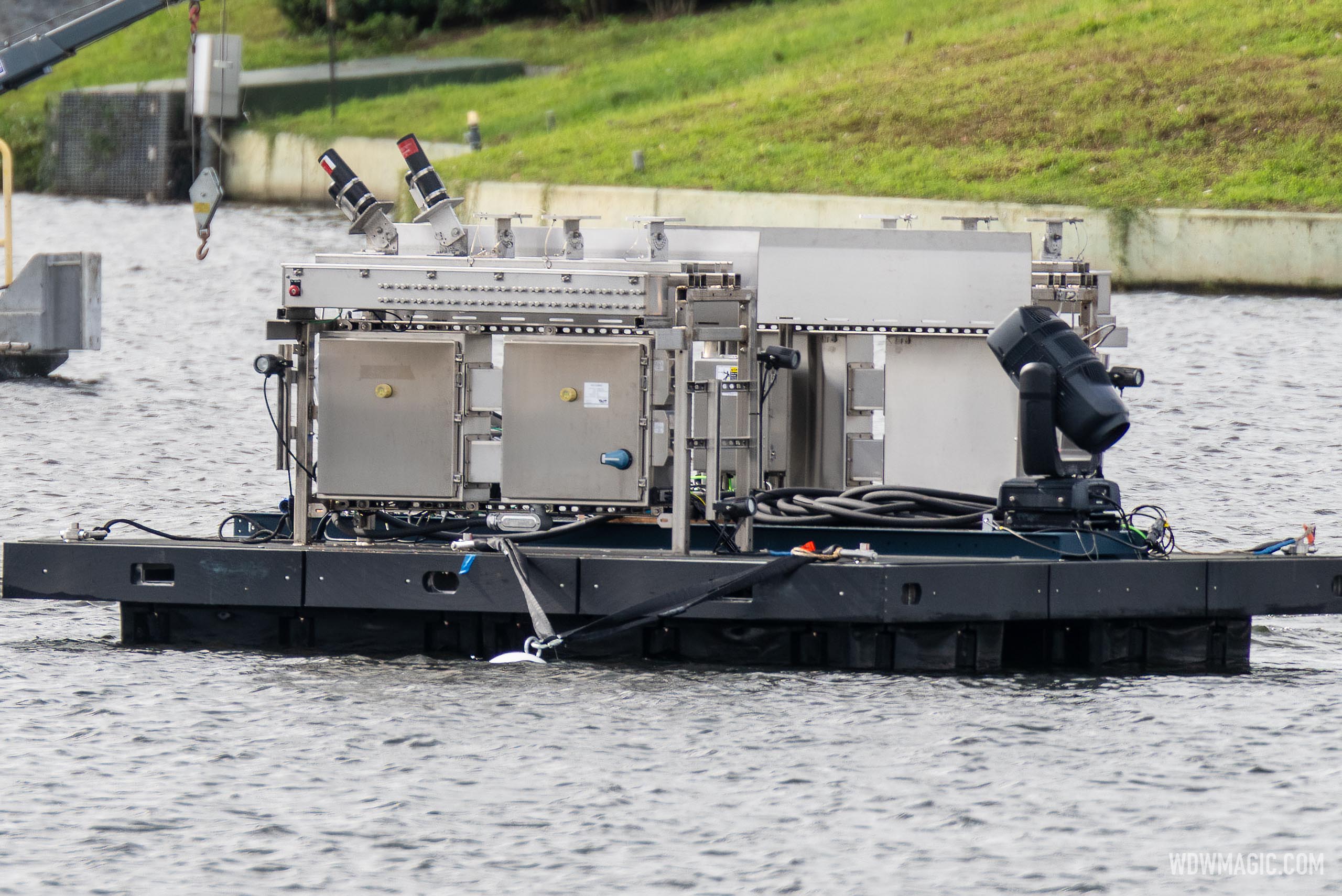 Luminous barges deployed in show configuration - Photo 4 of 8