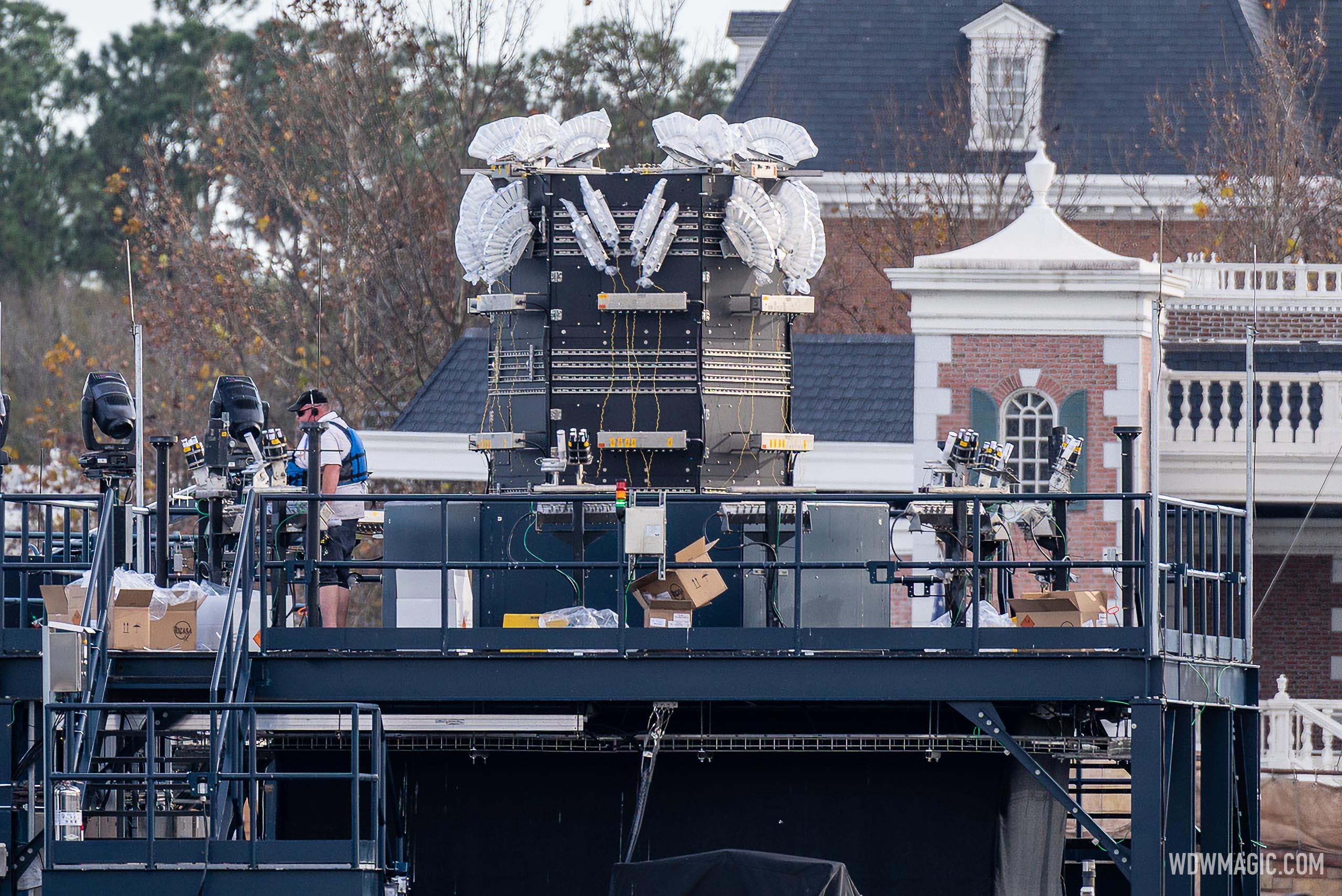 Luminous the Symphony of Us center barge hardware