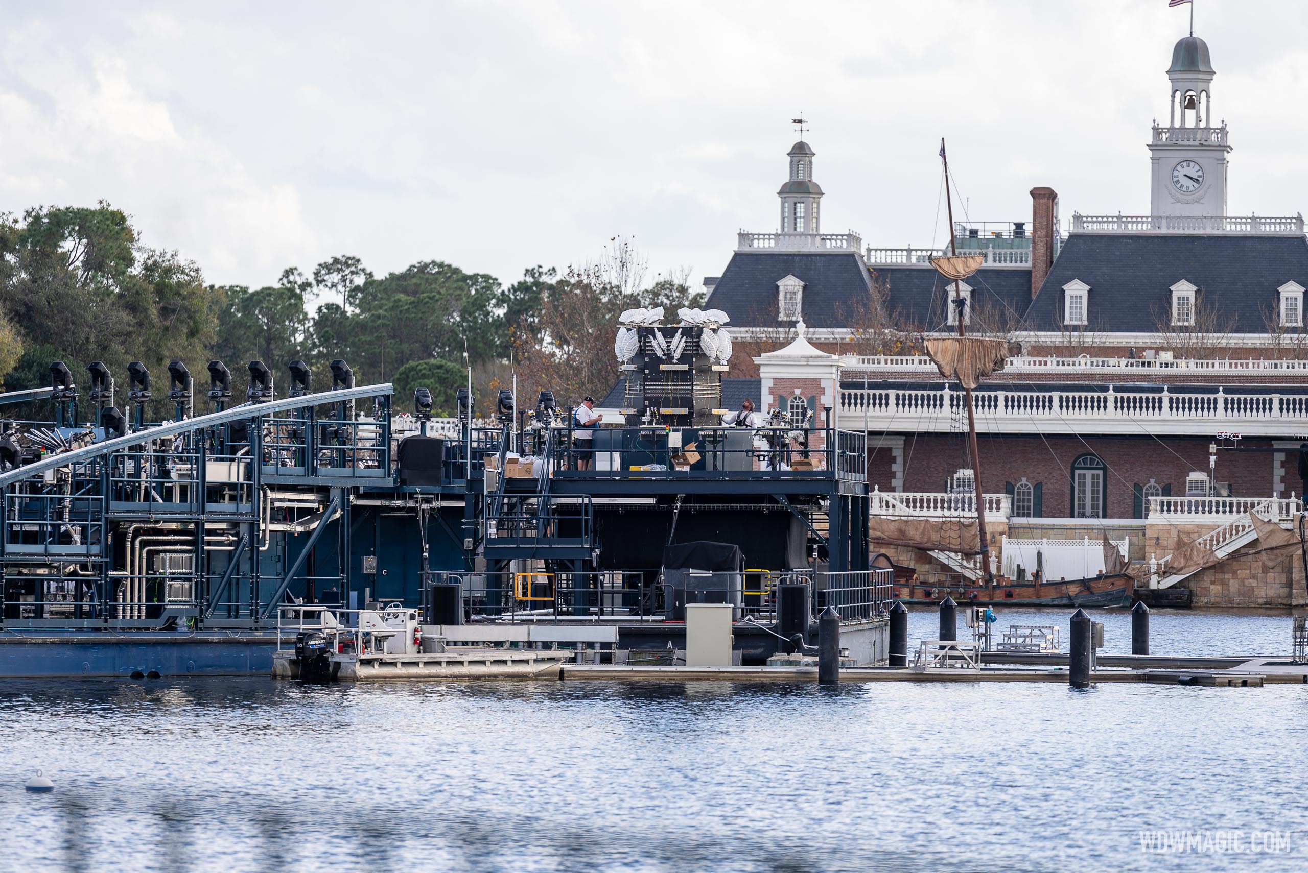 Luminous the Symphony of Us center barge hardware - Photo 3 of 3