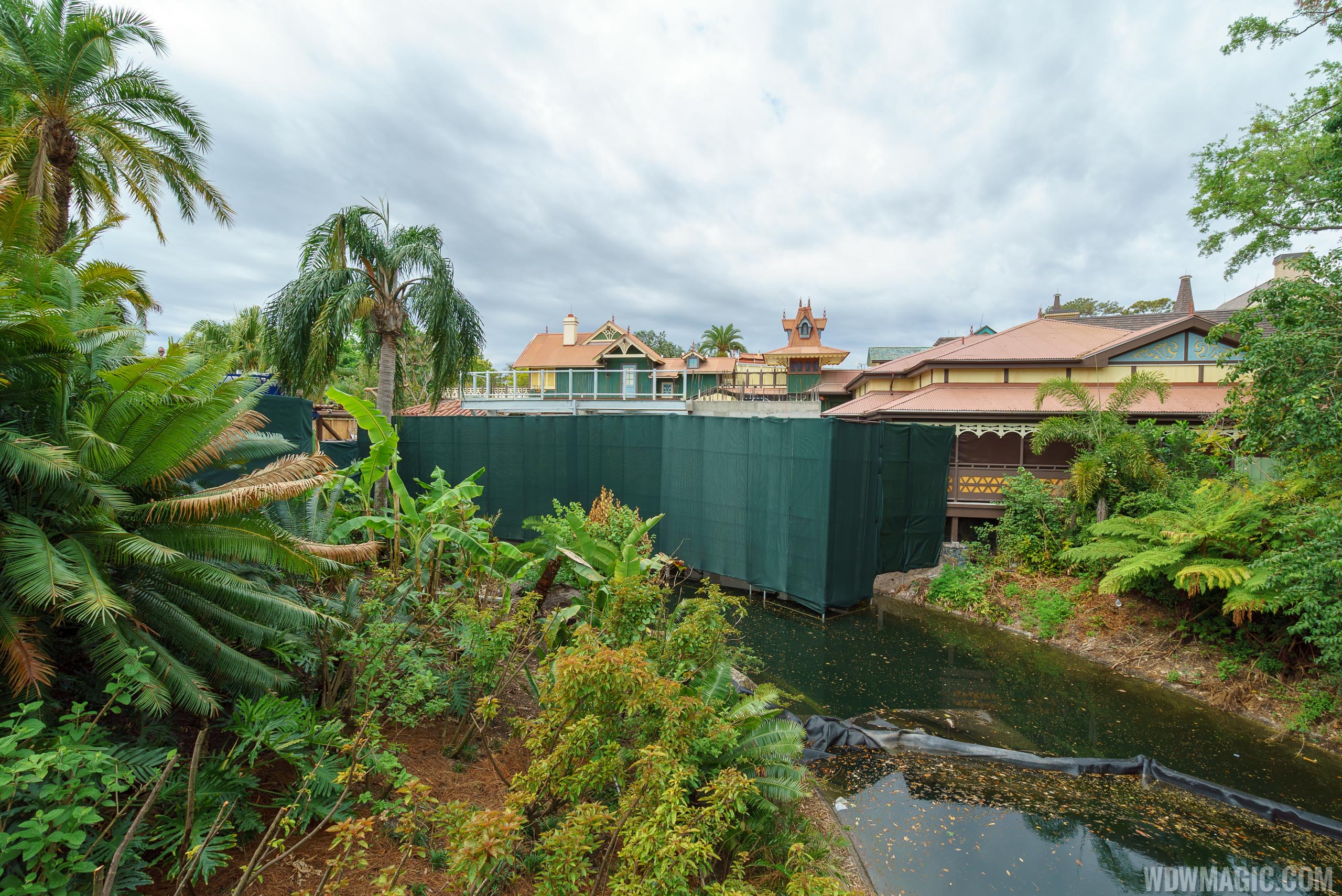 PHOTOS - Club 33 Walt Disney World construction at the Magic Kingdom