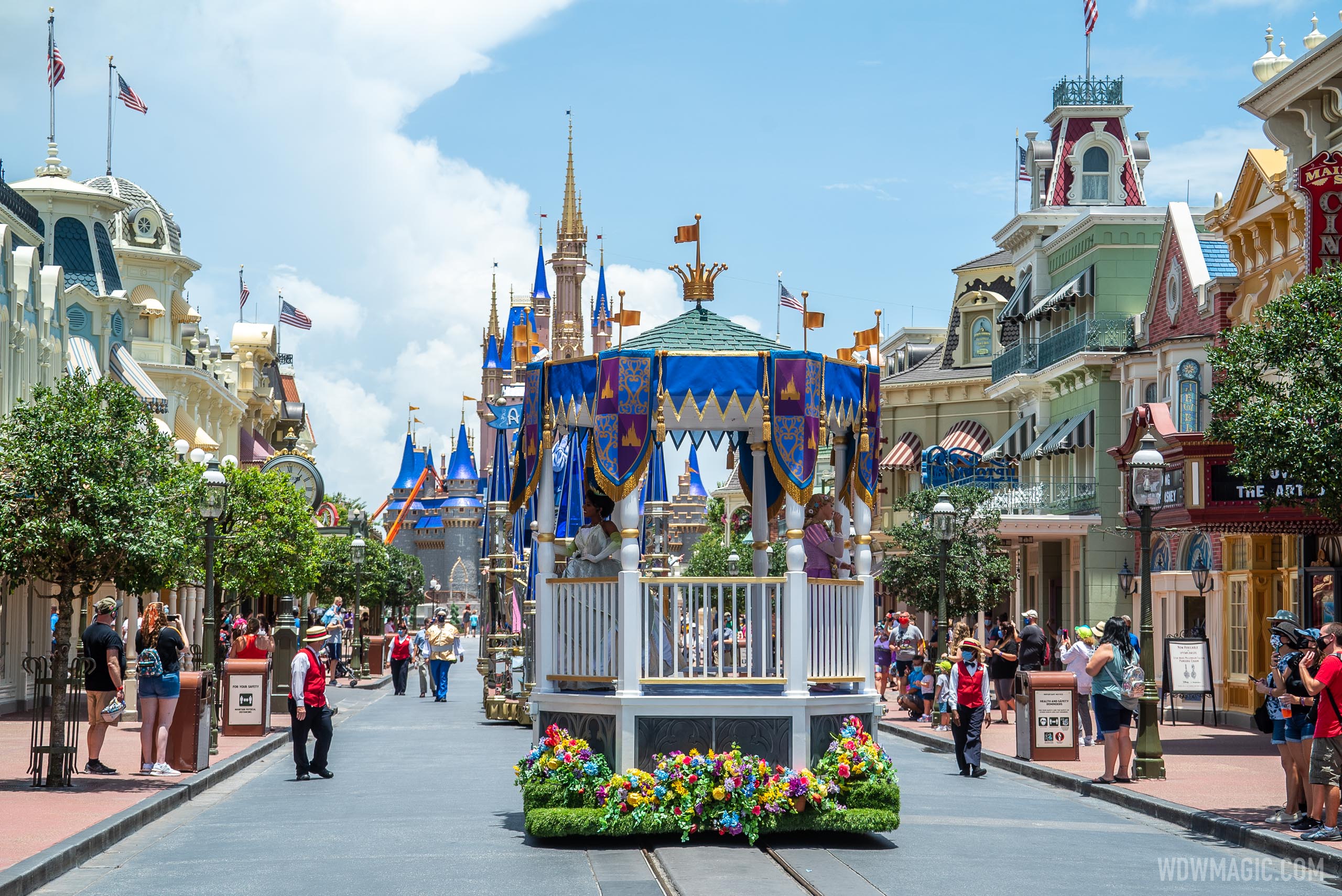 Magic Kingdom entertainment during COVID-19 phased reopening - Photo 32 ...