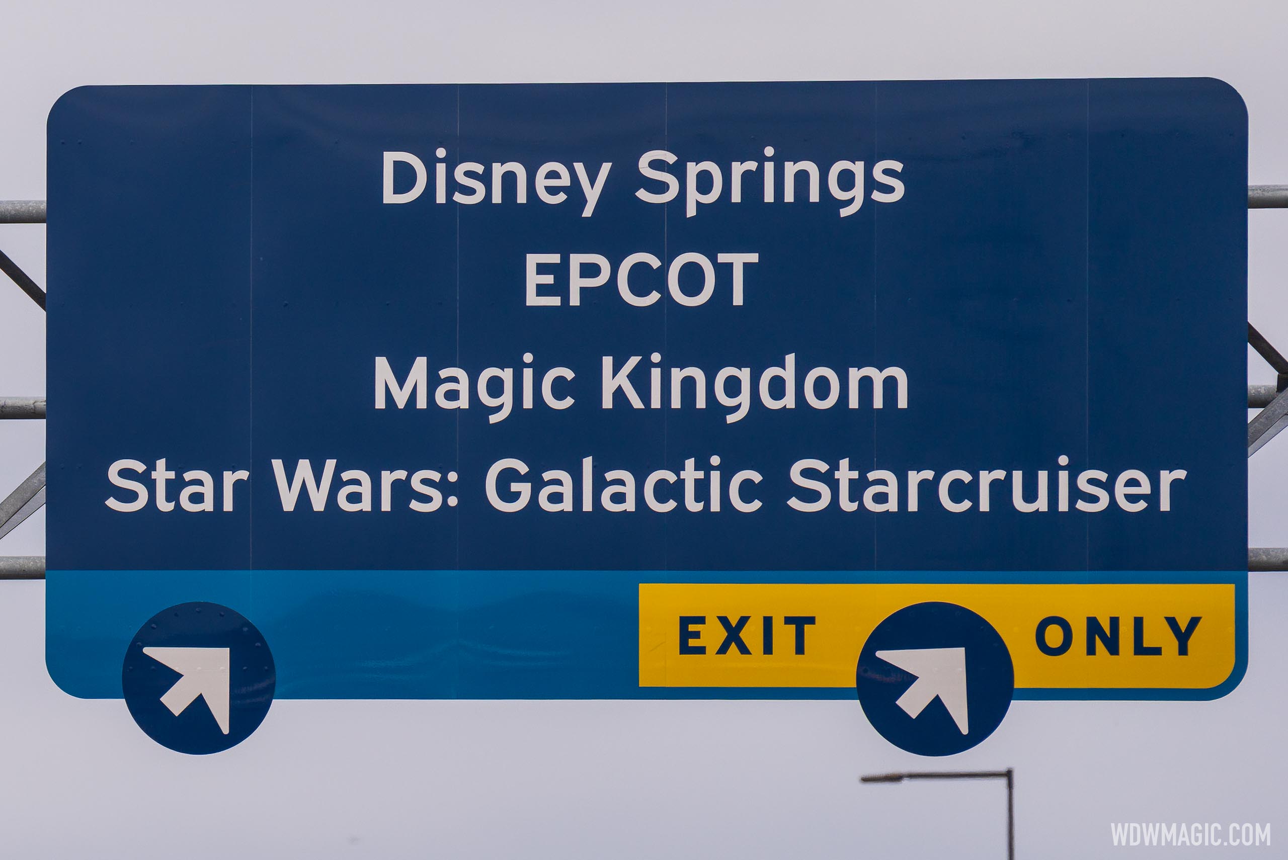 New look Walt Disney World road signs 2022 - Photo 3 of 4
