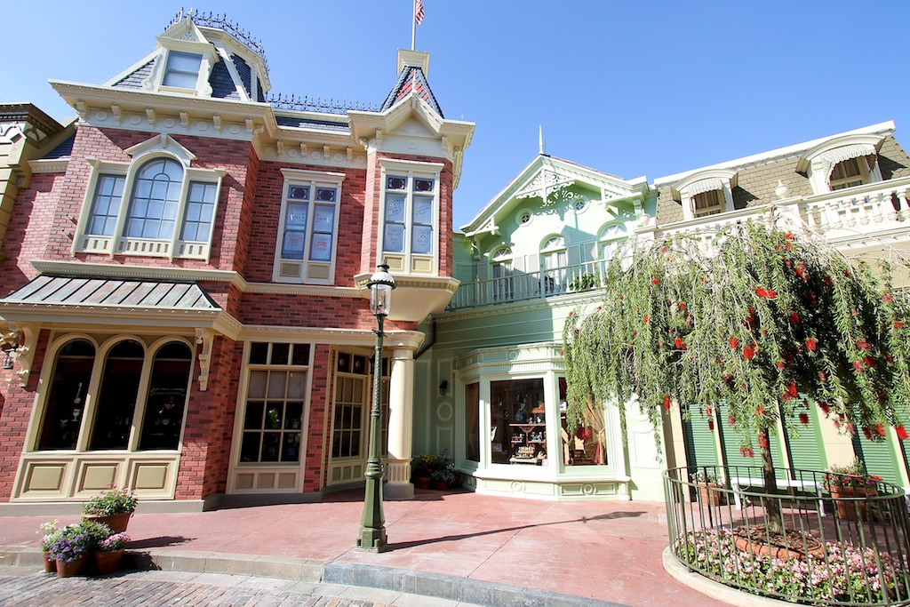 PHOTOS - Main Street USA's Center Street refurbishment now complete