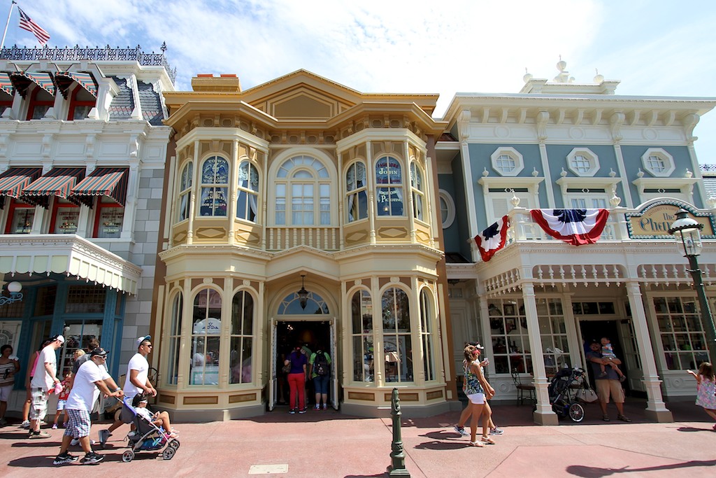 PHOTOS - Main Street U.S.A facade refurbishments now complete