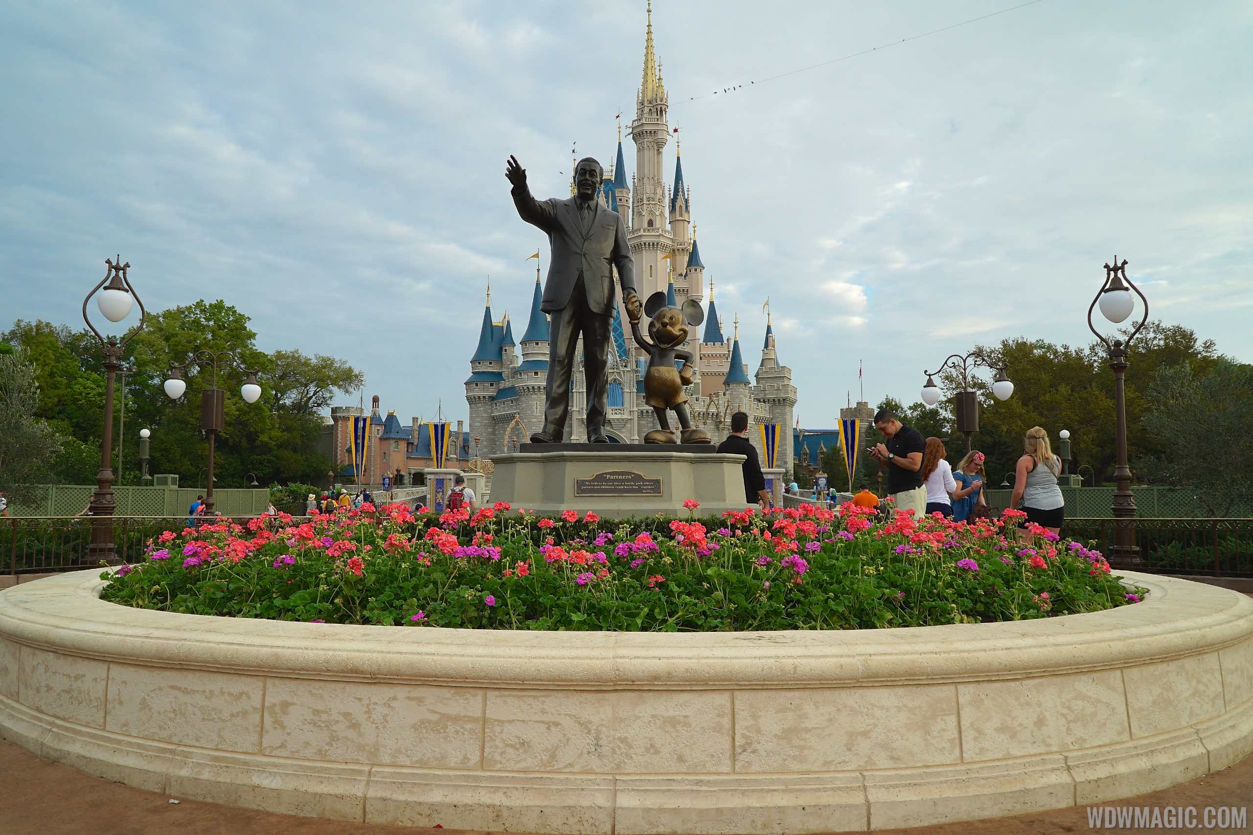 Magic Kingdom central hub construction - Photo 7 of 11