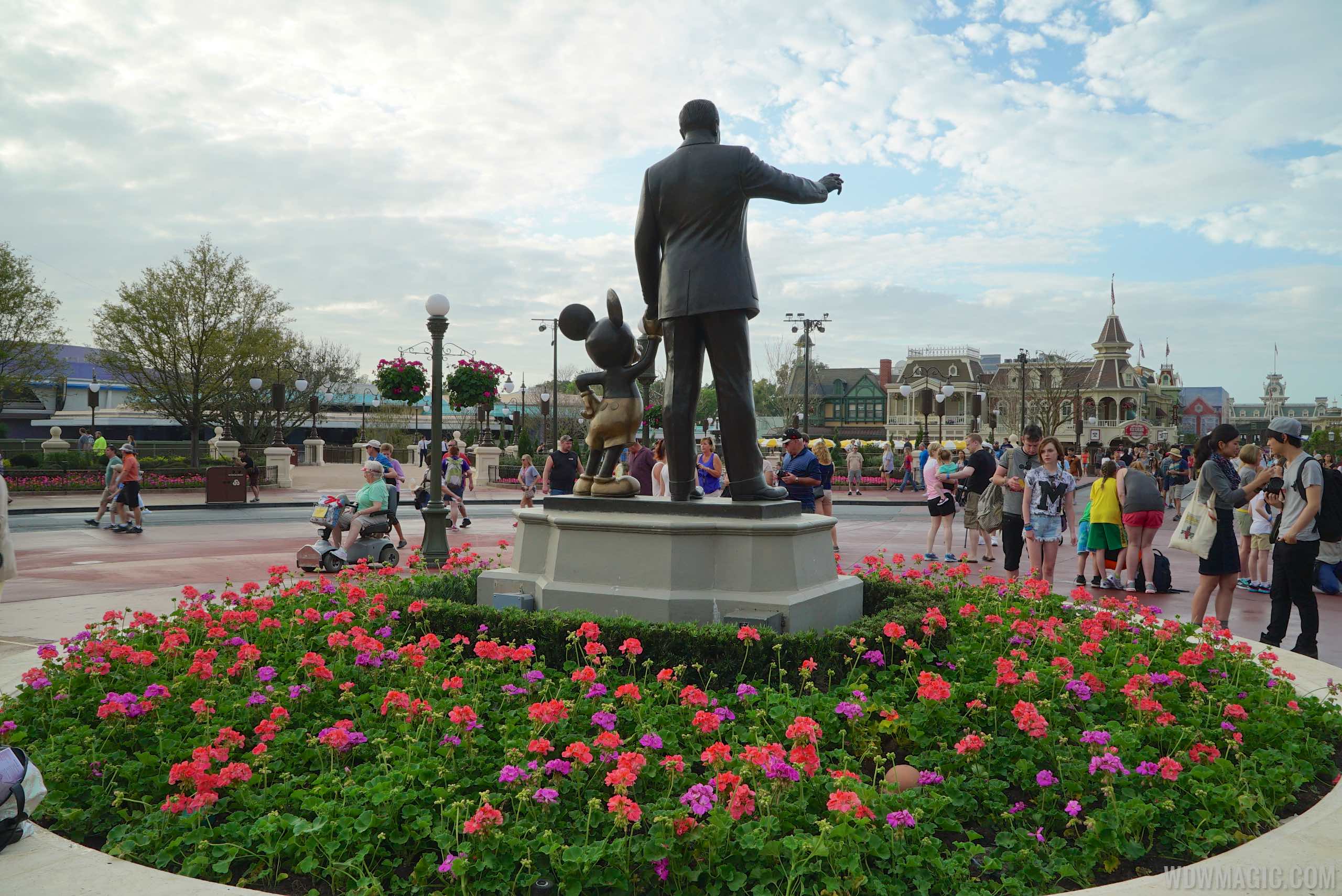 Magic Kingdom central hub construction - Photo 11 of 11